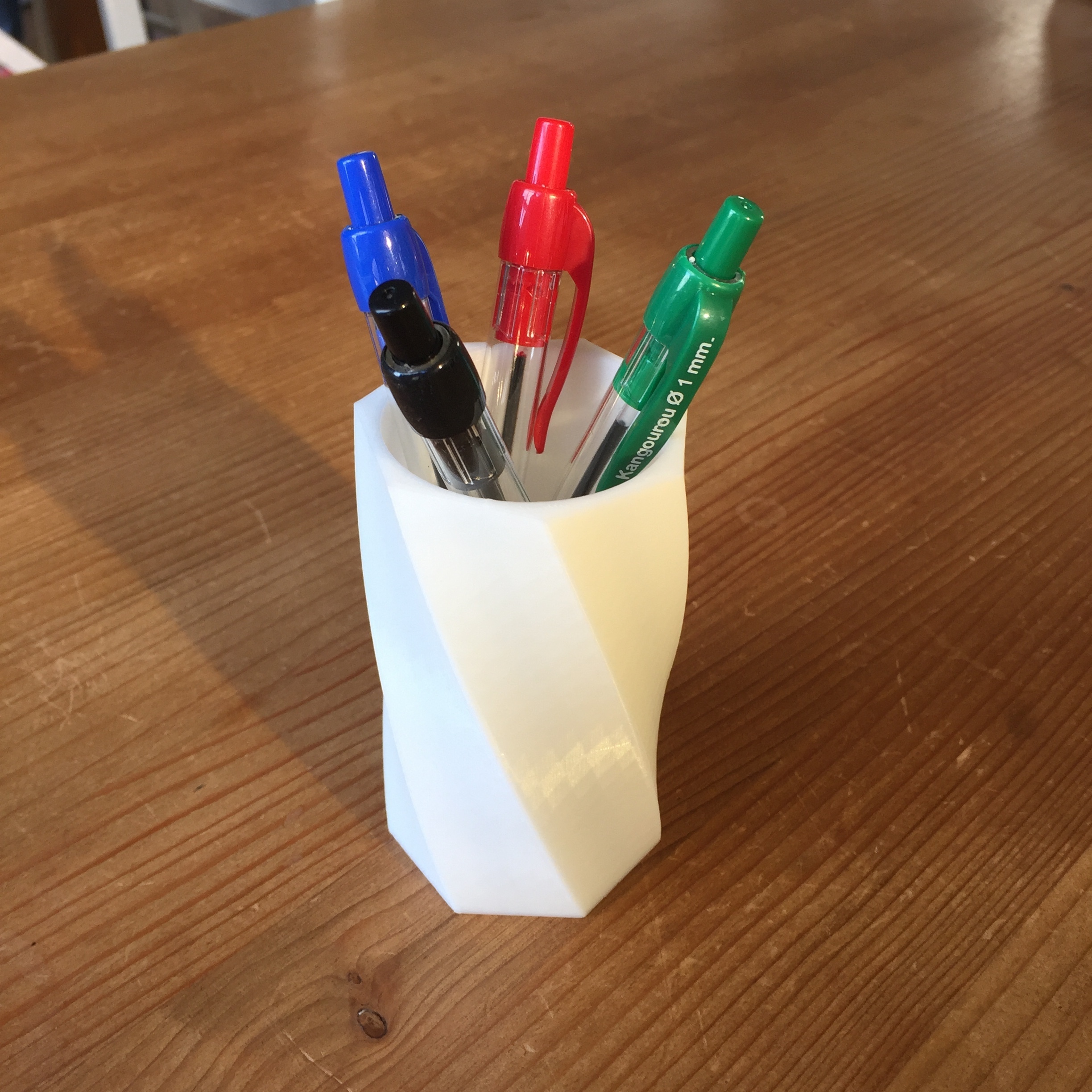Free STL file Whirlpool design pot・3D printer design to download・Cults