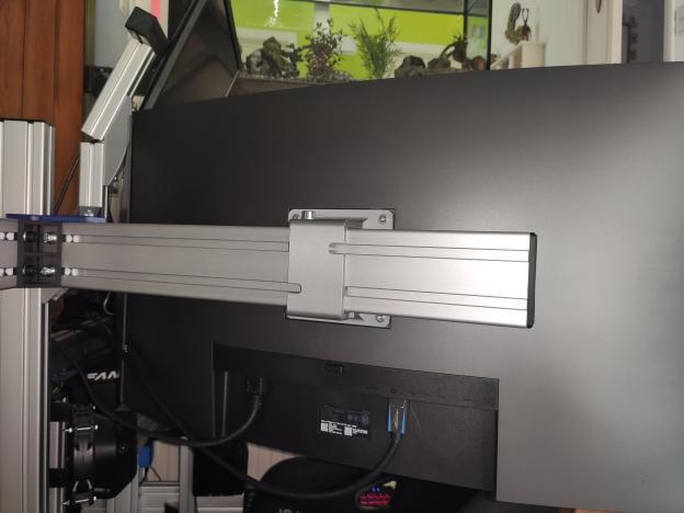 STL file Vesa support for 4080 aluminium・Model to download and 3D print ...