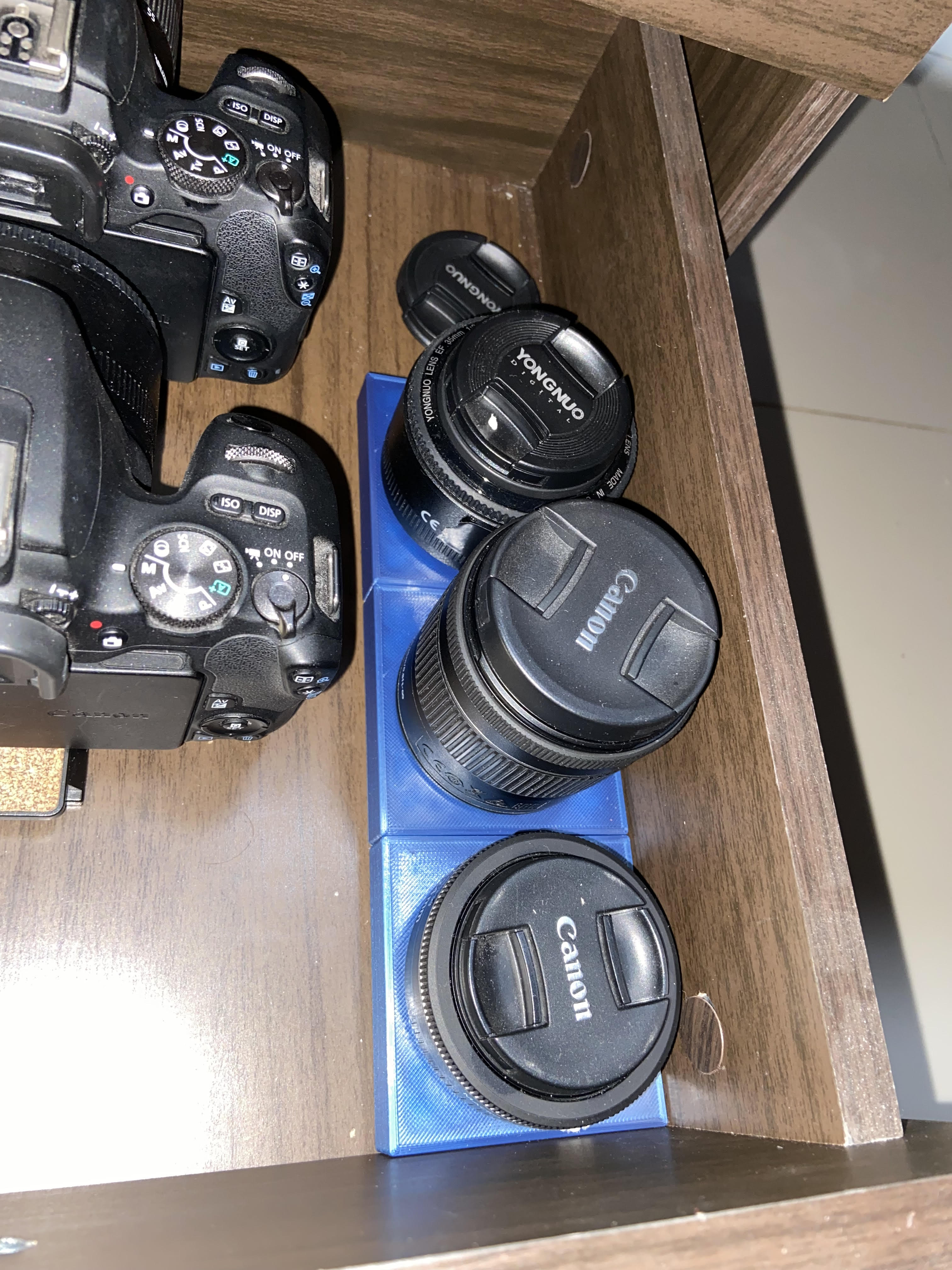 STL file Support for storing Canon lenses・3D printable design to ...