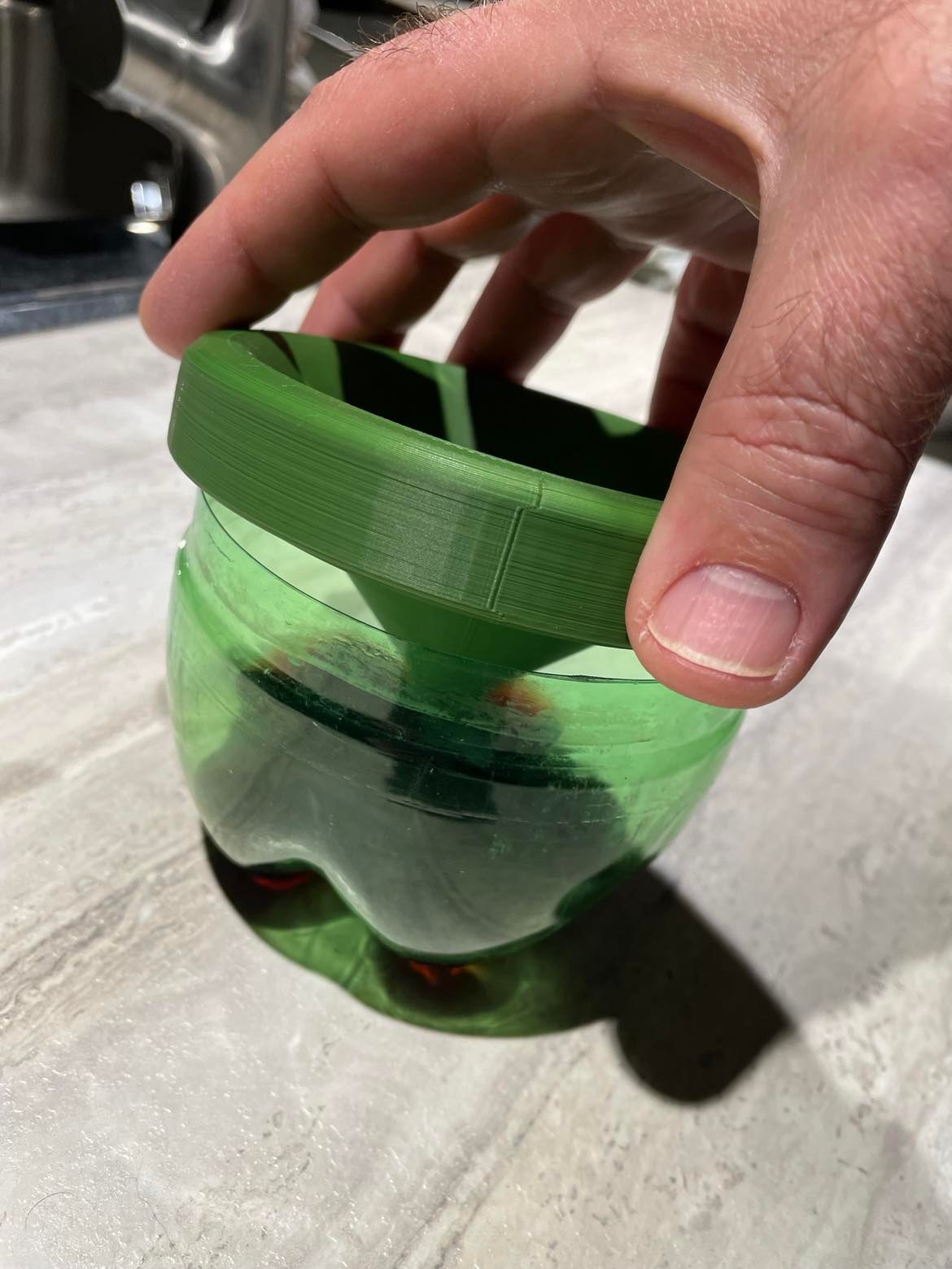 STL file Fruit fly trap / Fly trap・3D printer design to download・Cults