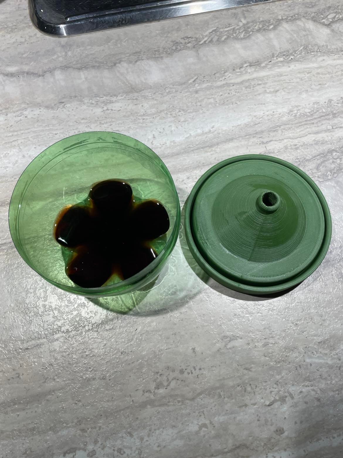 STL file Fruit fly trap / Fly trap・3D printer design to download・Cults