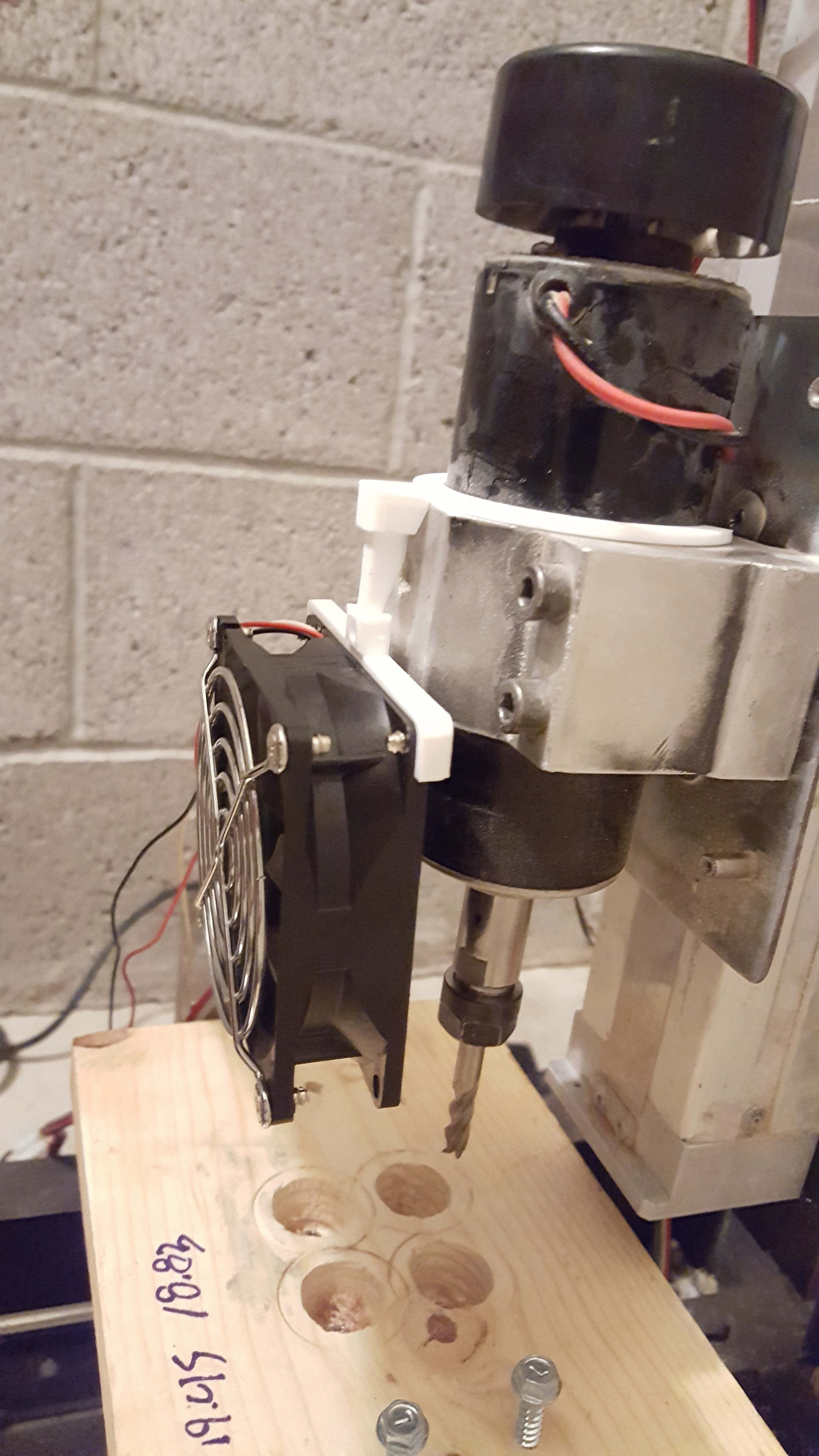 Free STL file spindle fan mount・3D print object to download・Cults