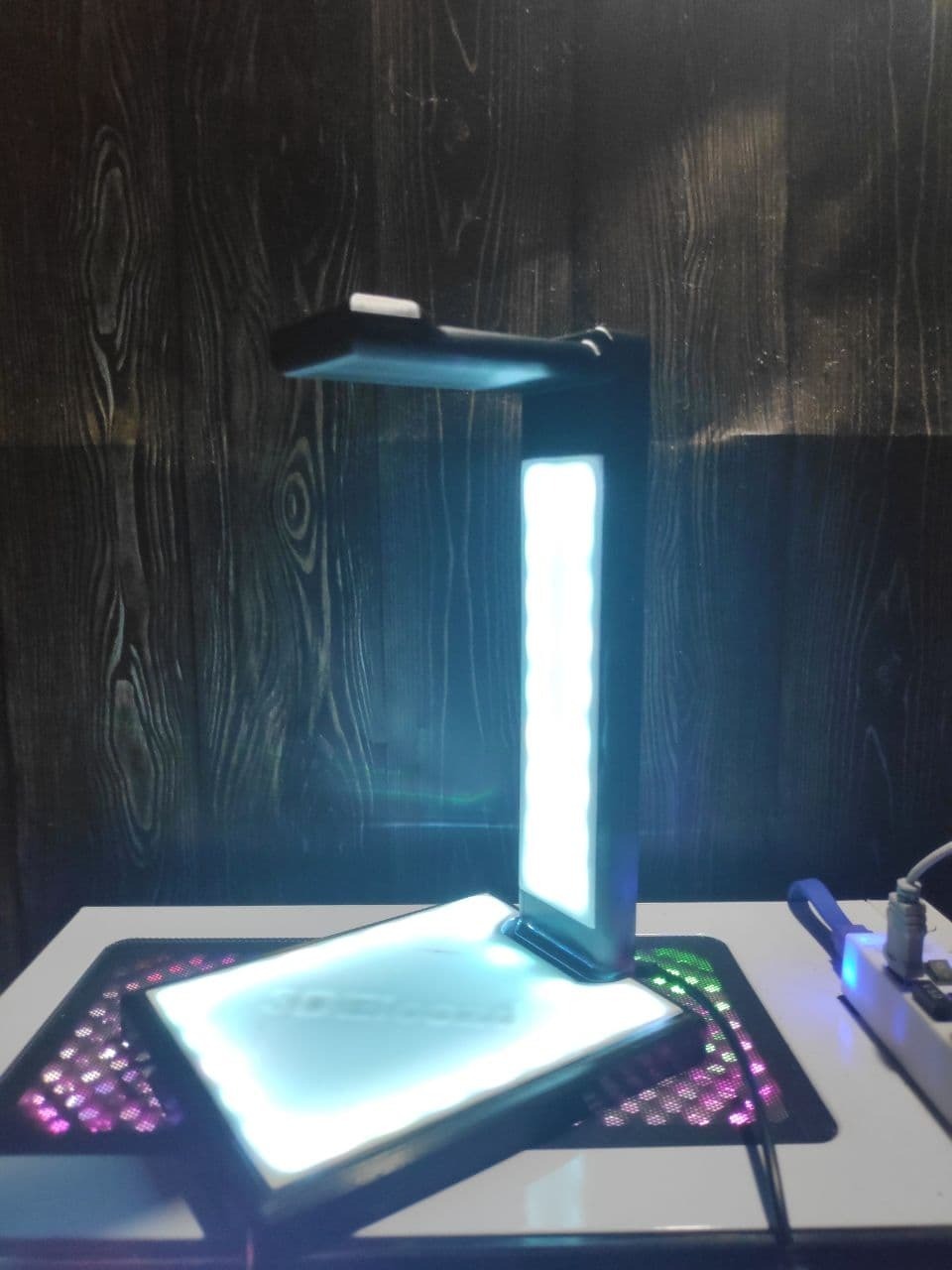 STL file Headset/headphone stand rgb・Template to download and 3D print ...