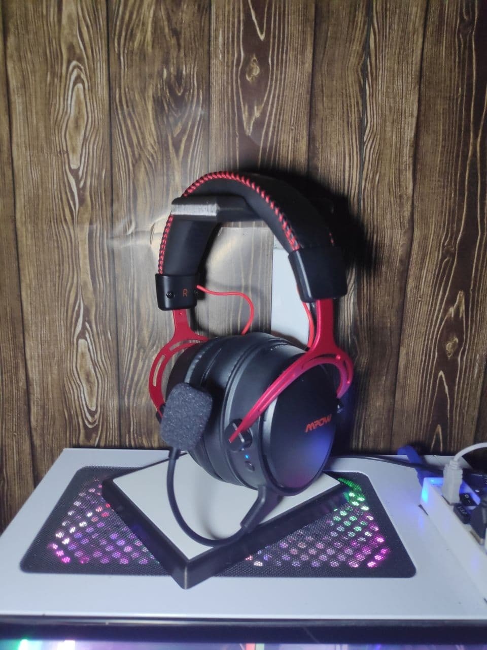 STL file Headset/headphone stand rgb・Template to download and 3D print ...