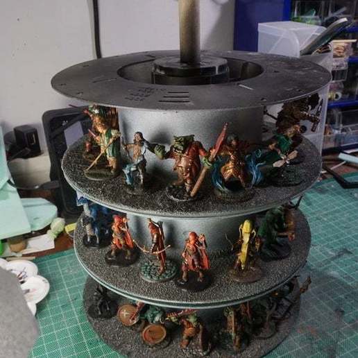 Download free STL file Rotary display stand for Miniatures Dungeons and ...