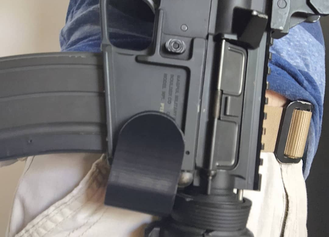 STL file GUN HOLDER・Model to download and 3D print・Cults