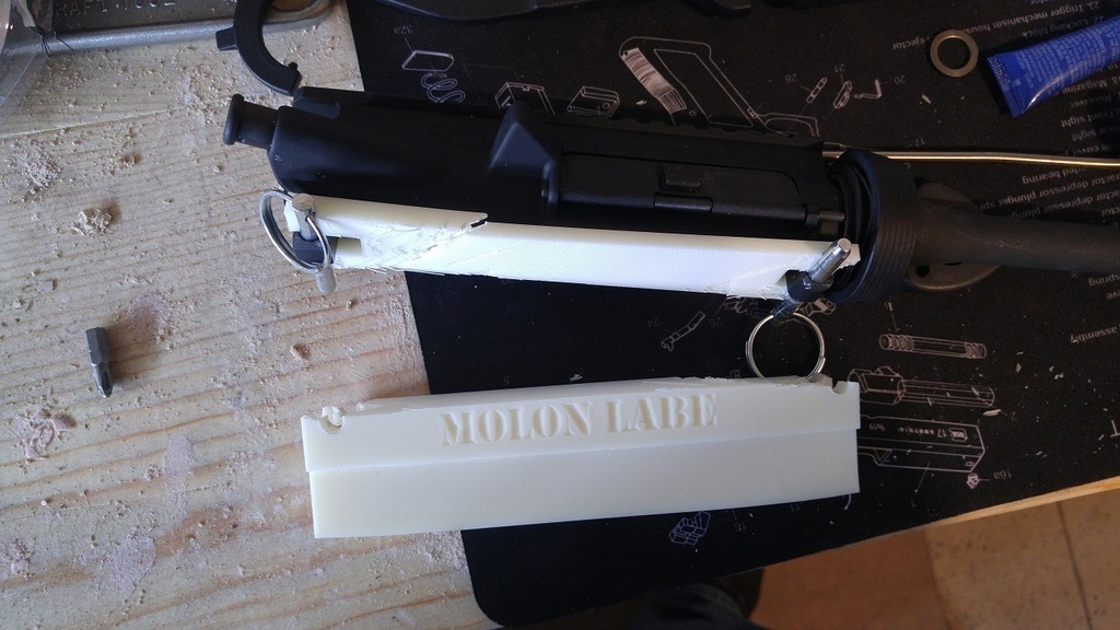 Free STL file AR Upper Vice Block 👽・3D printing idea to download・Cults