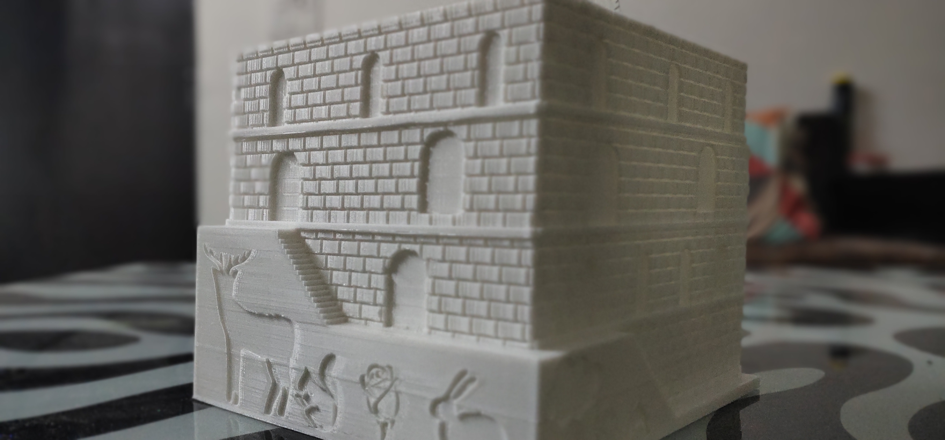 STL file Plant and desk pot 🌿・3D print design to download・Cults