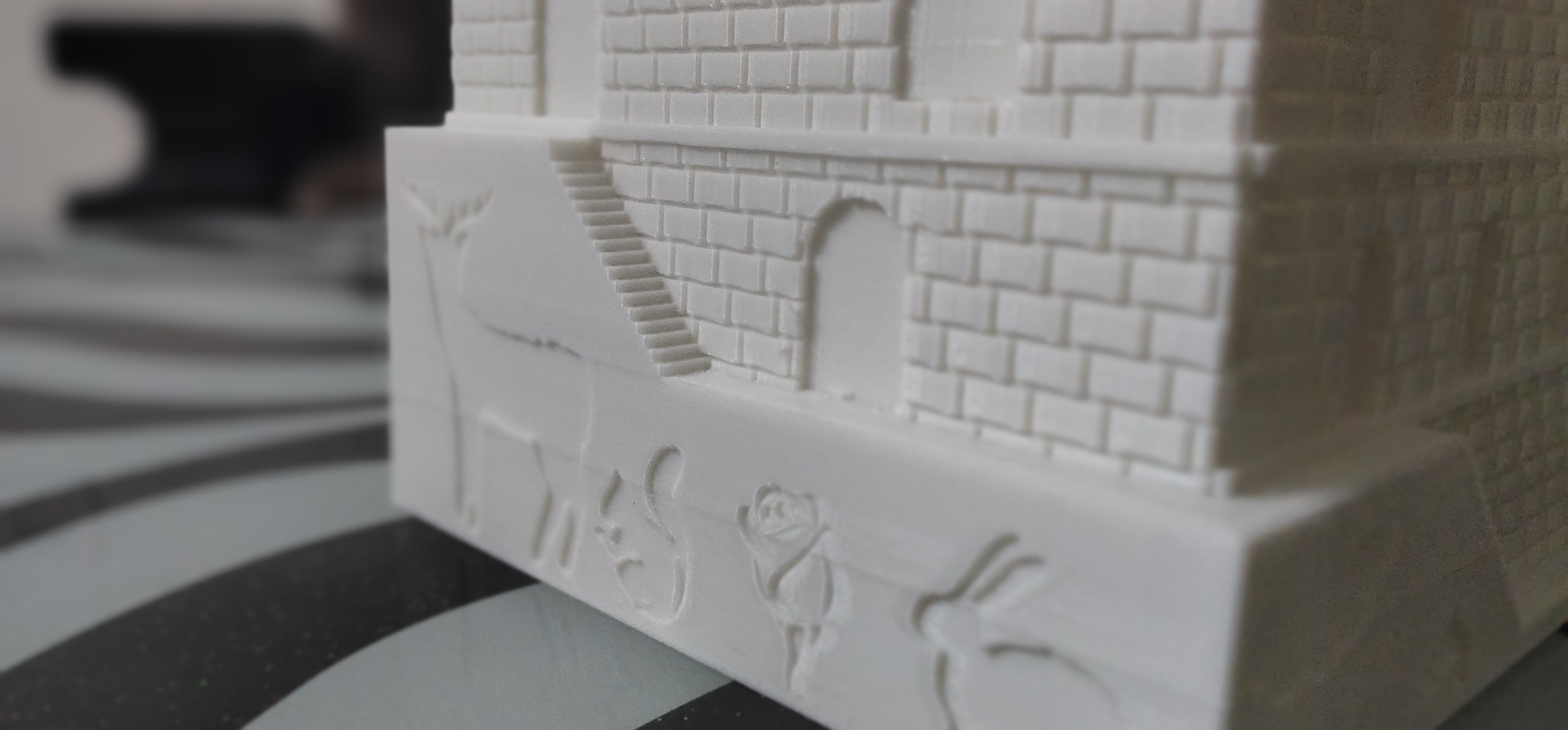 STL file Plant and desk pot 🌿・3D print design to download・Cults