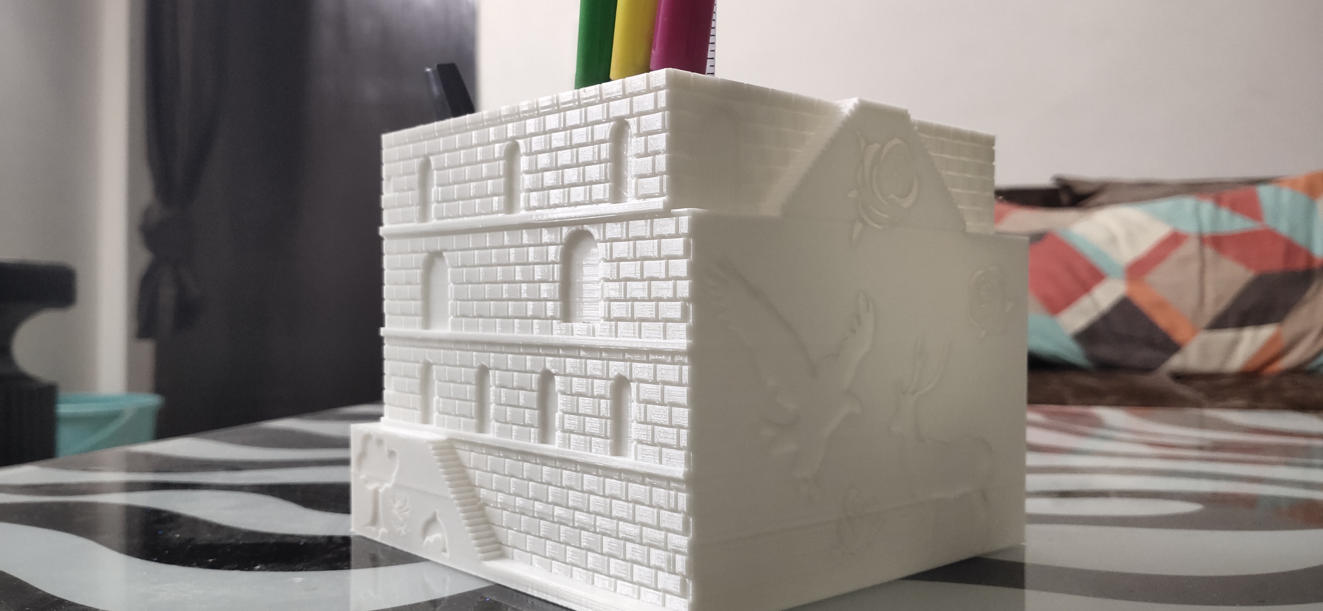 STL file Plant and desk pot 🌿・3D print design to download・Cults