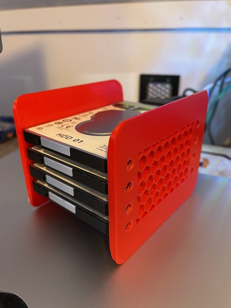 Free 3D file Revolutionize Your Workspace with the Ultimate 4x 2.5 Inch ...