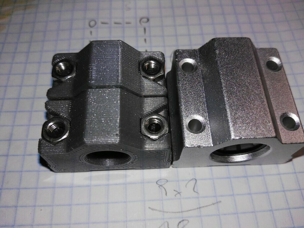 Free 3D file Zip-tie // 2part bearing block - for LM8UU or Igus Drylin ...