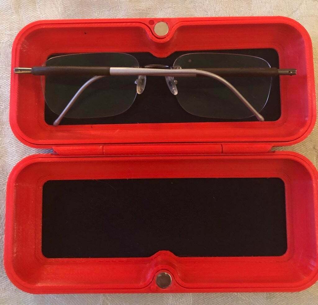 Free STL file Glasses cases for PLA 👓・3D printing model to download・Cults