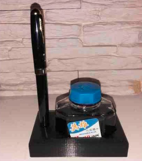 STL file Pen and ink stand 🖊️・3D printable model to download・Cults