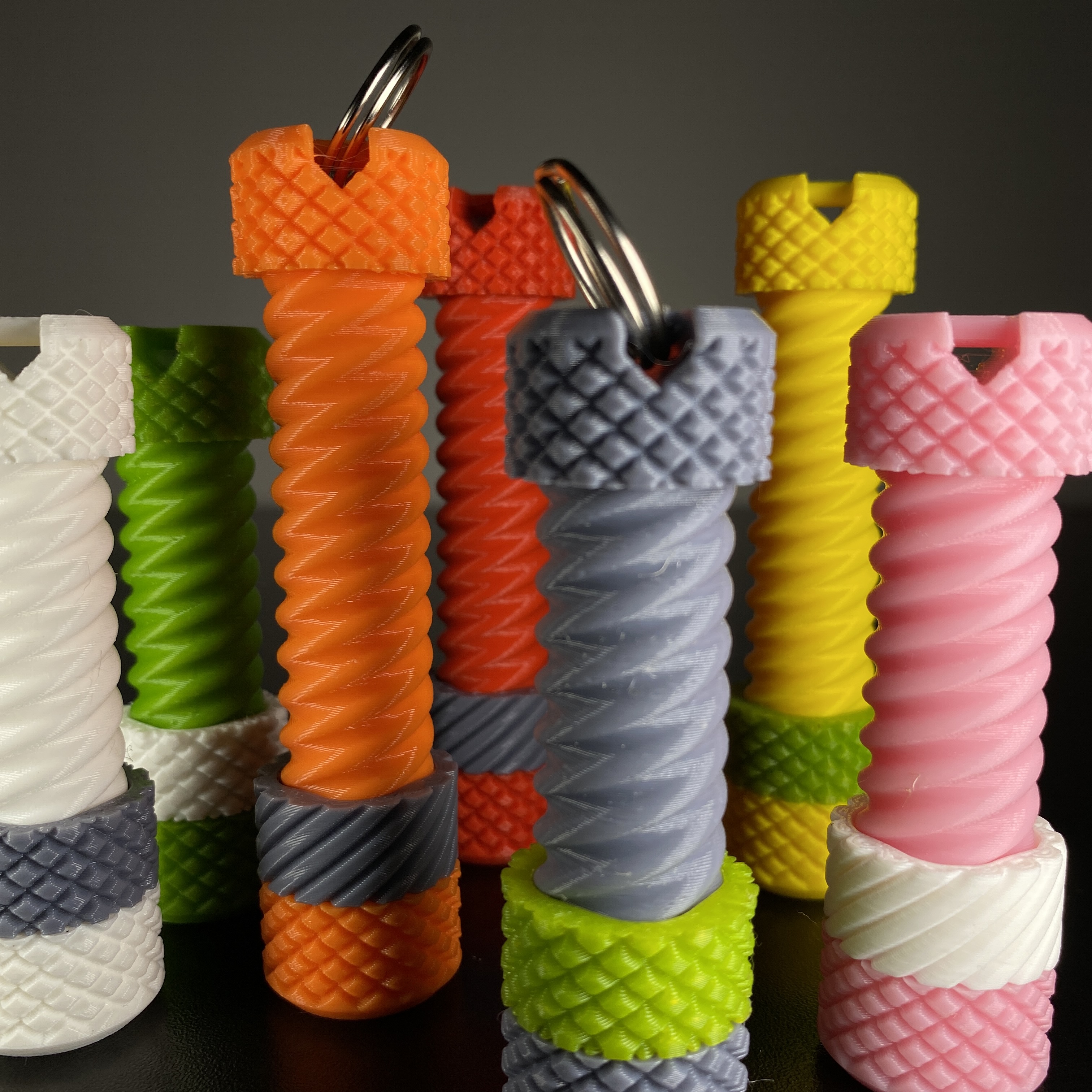 Free STL file Knurled Fidget Bolt Keychain 👌・3D printing idea to ...