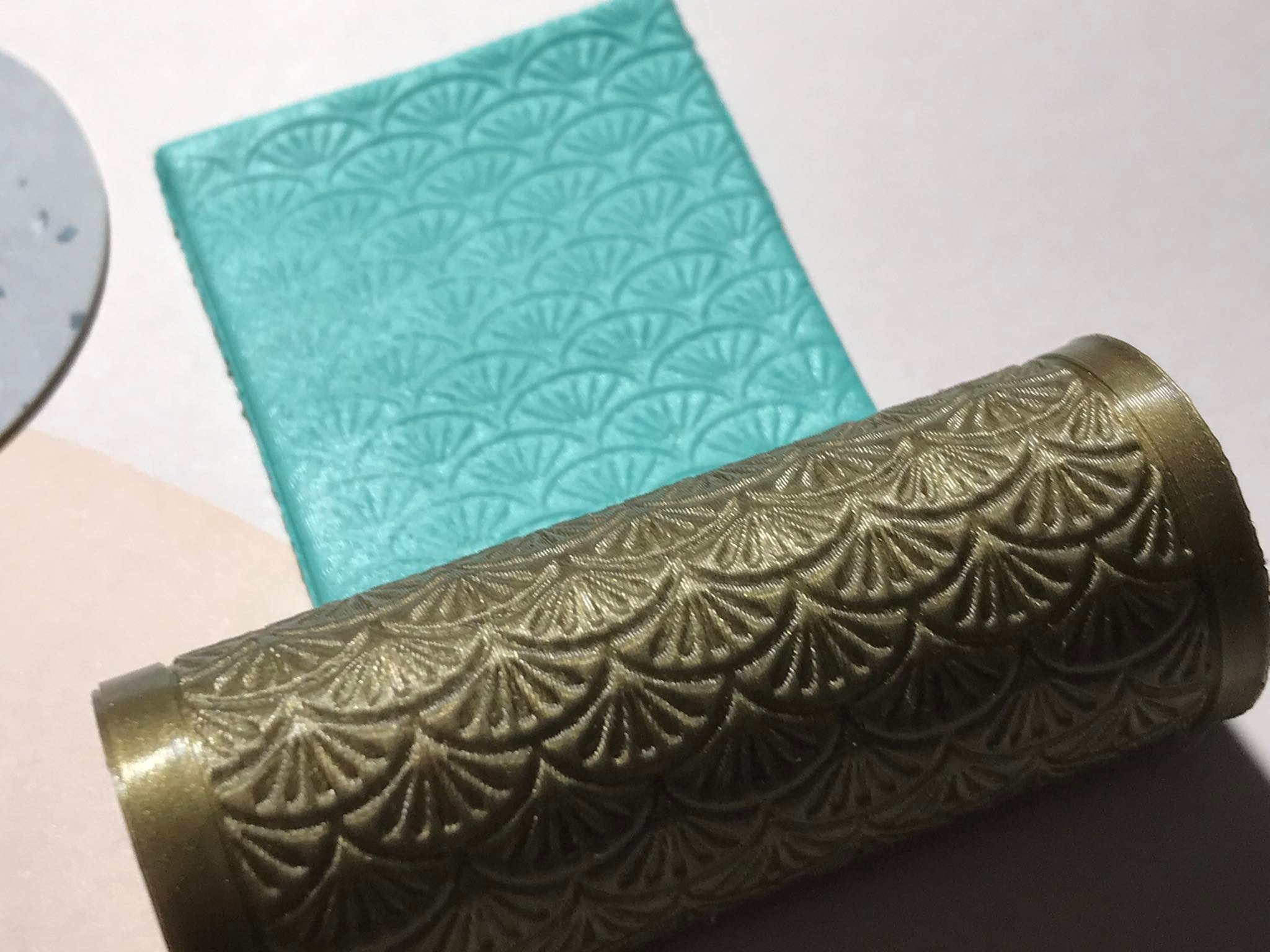 STL file Affordable Textured Rollers for 3d Printing | Resin printer or ...