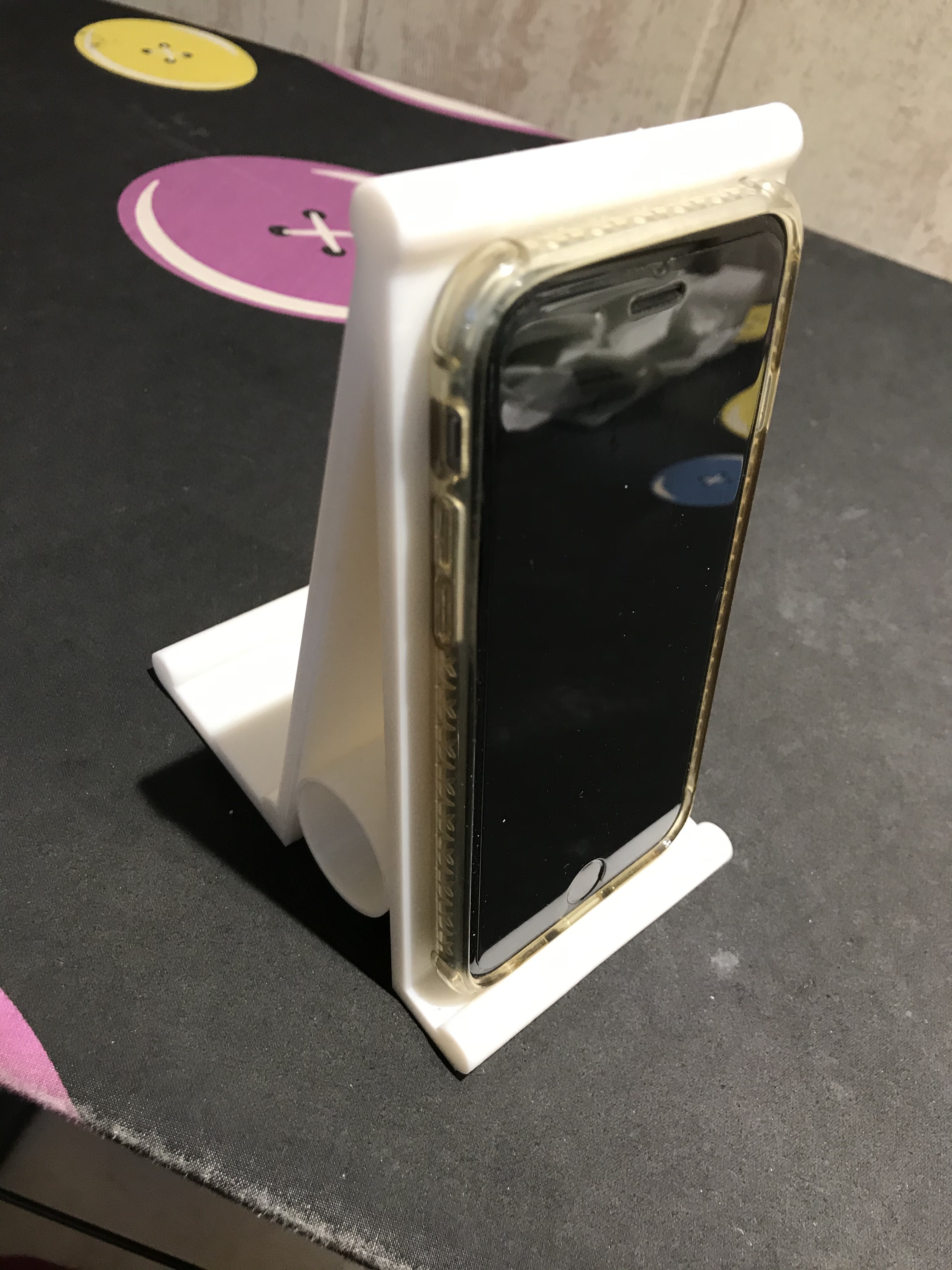 STL file MOBILE PHONE HOLDER 📞・3D printer design to download・Cults