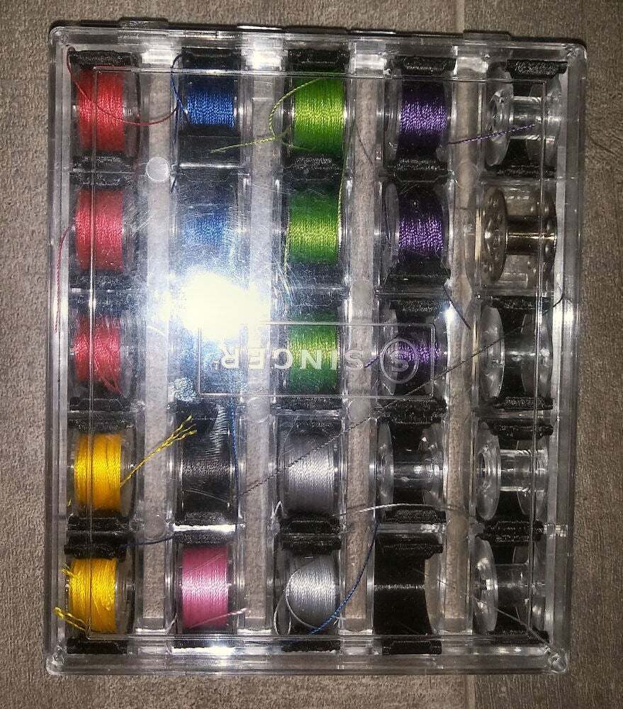 Archivo STL gratis BobbinClipV2・Diseño de impresora 3D para descargar・Cults