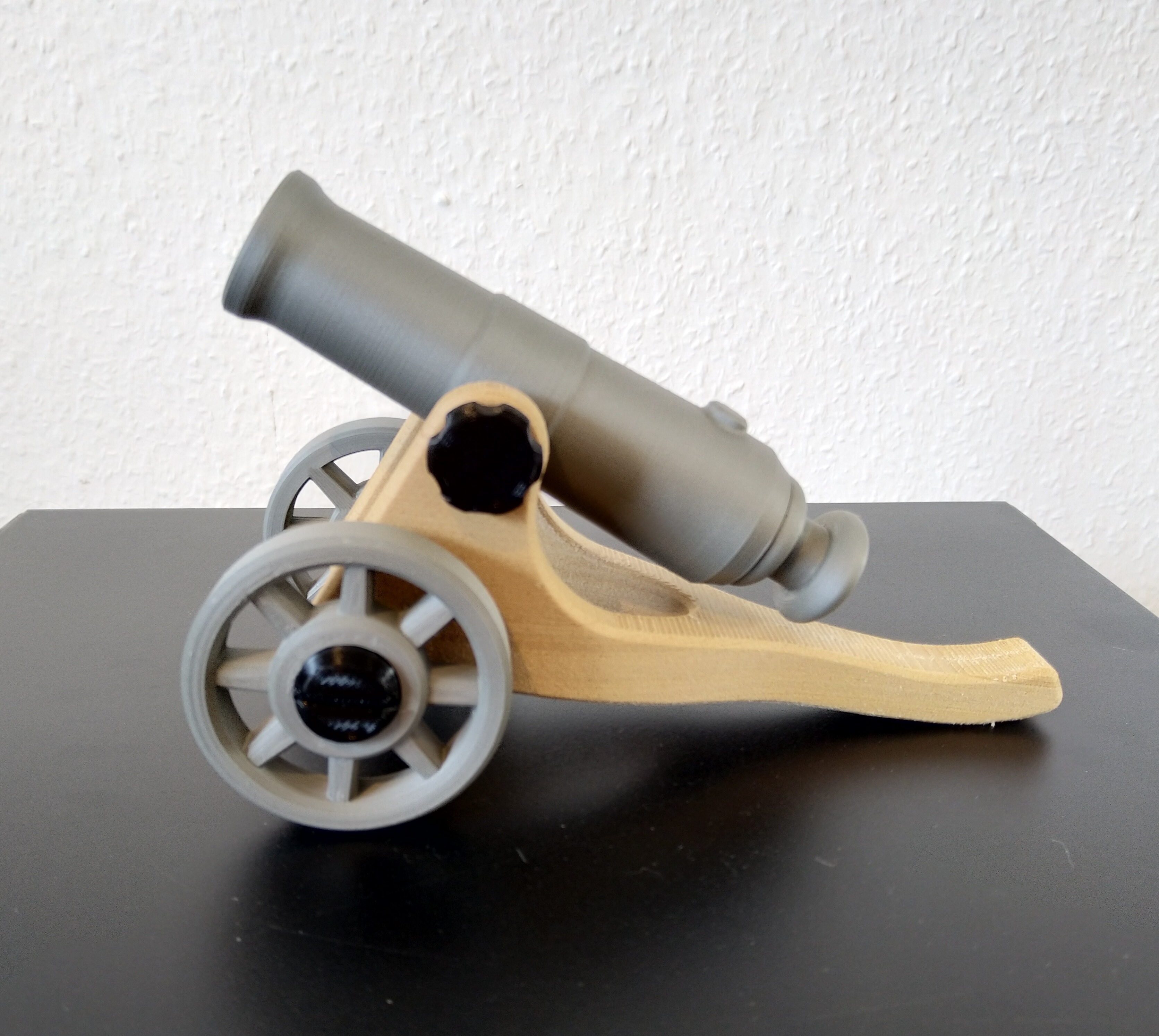 STL file Toy Canon - functional 🎲・3D print object to download・Cults