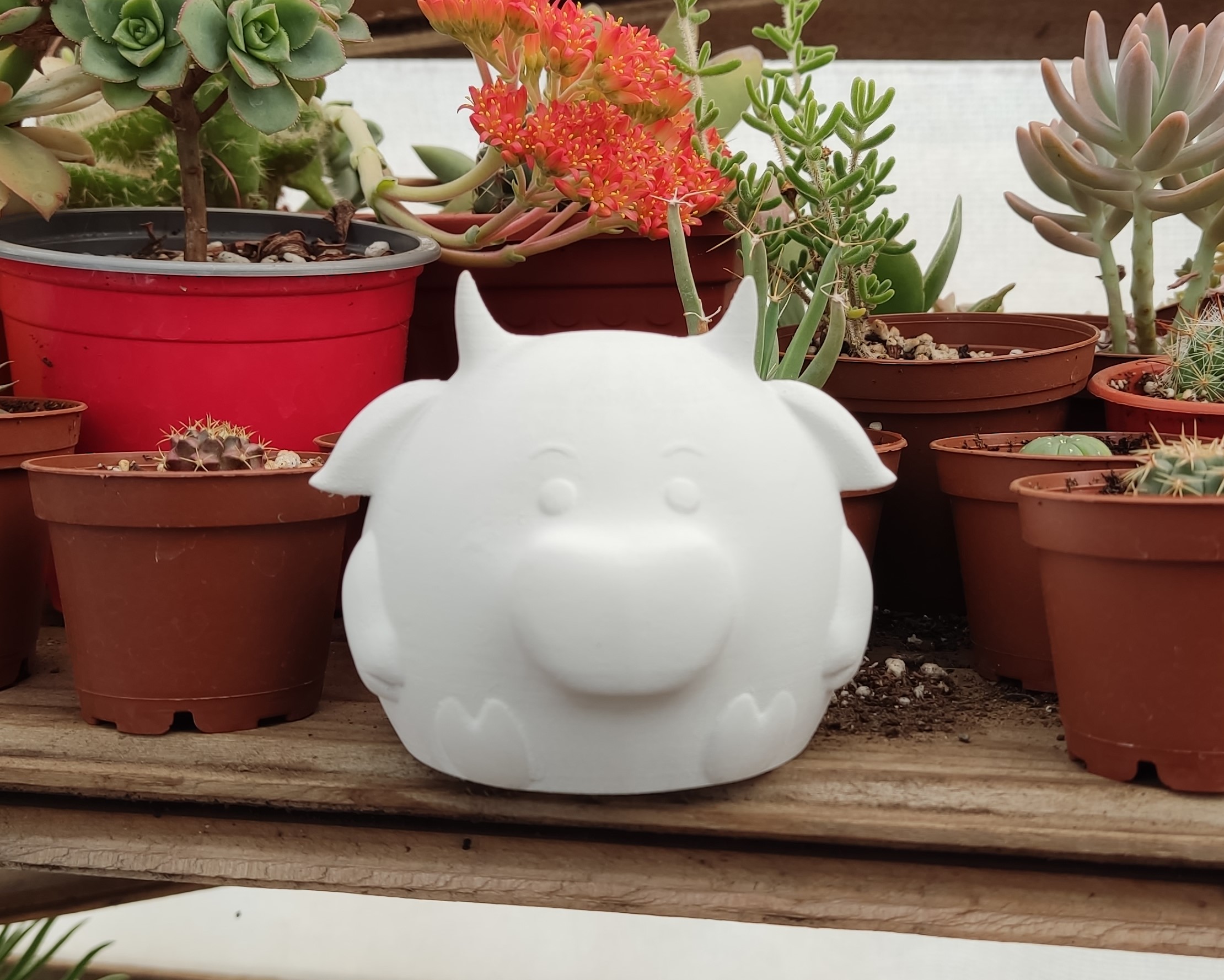 STL file cow planter 🐄・3D printable design to download・Cults