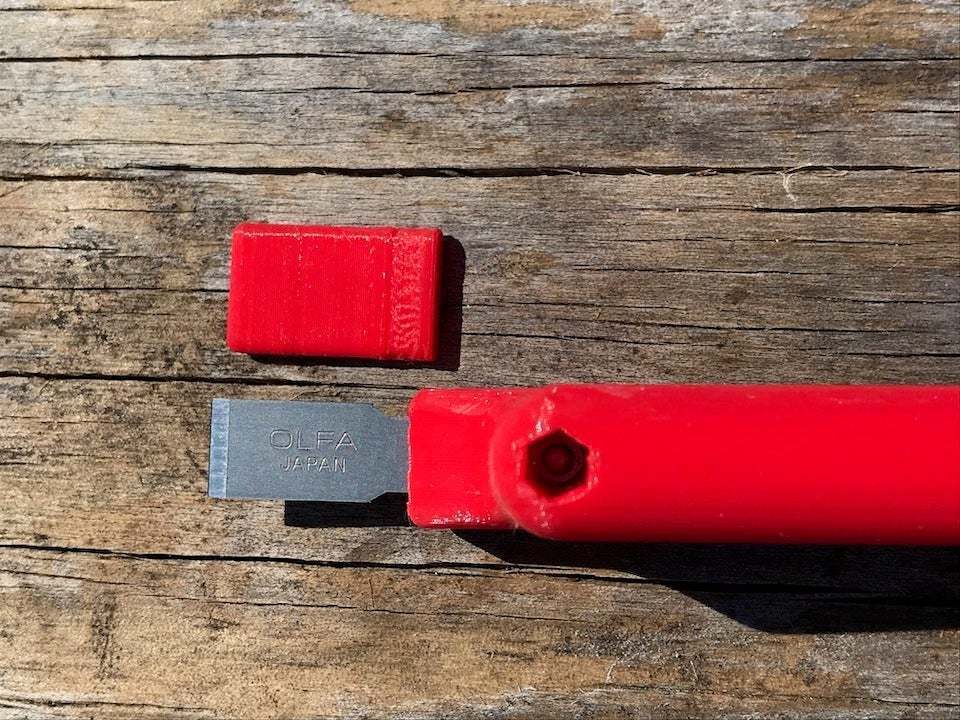 Free STL file UFS-055 Mini Chisel with Replaceable Olfa Blade 🛠️・Object ...