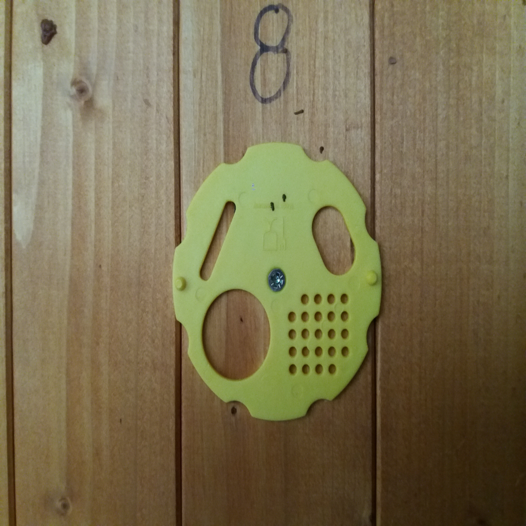 Free 3D file Bee Hive Entrance Gate・Design to download and 3D print・Cults