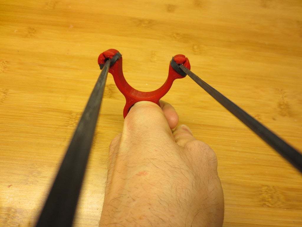 Archivo STL gratis Mini tirachinas de nudillos y bolsa de TPU flexible・Modelo imprimible en 3D ...