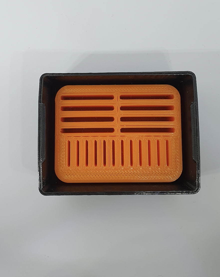 STL file Memory Card Box・Model to download and 3D print・Cults