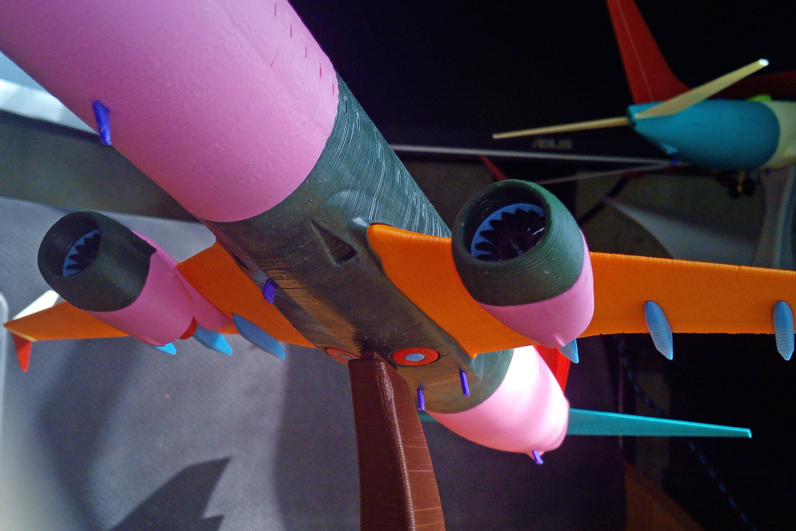 3D file 121114 Airliner 737-800 Split Scimitar Up・3D print object to ...