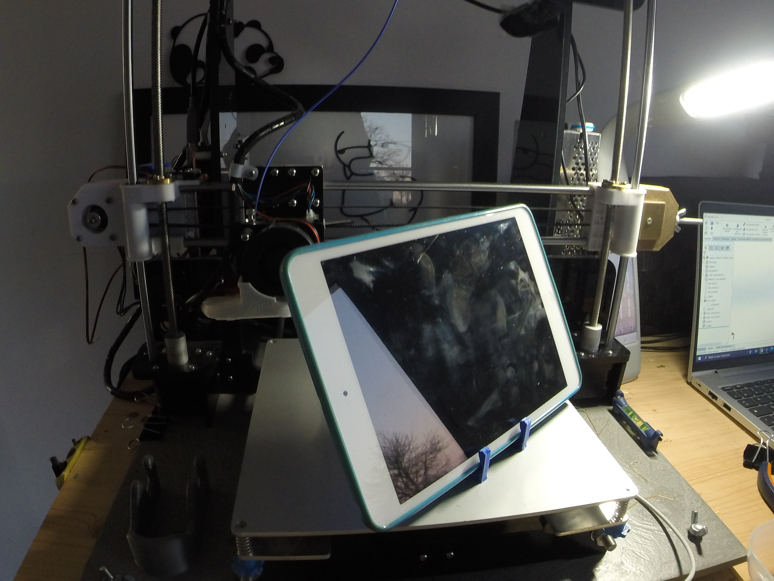Free STL file ipad mini support・3D printing template to download・Cults