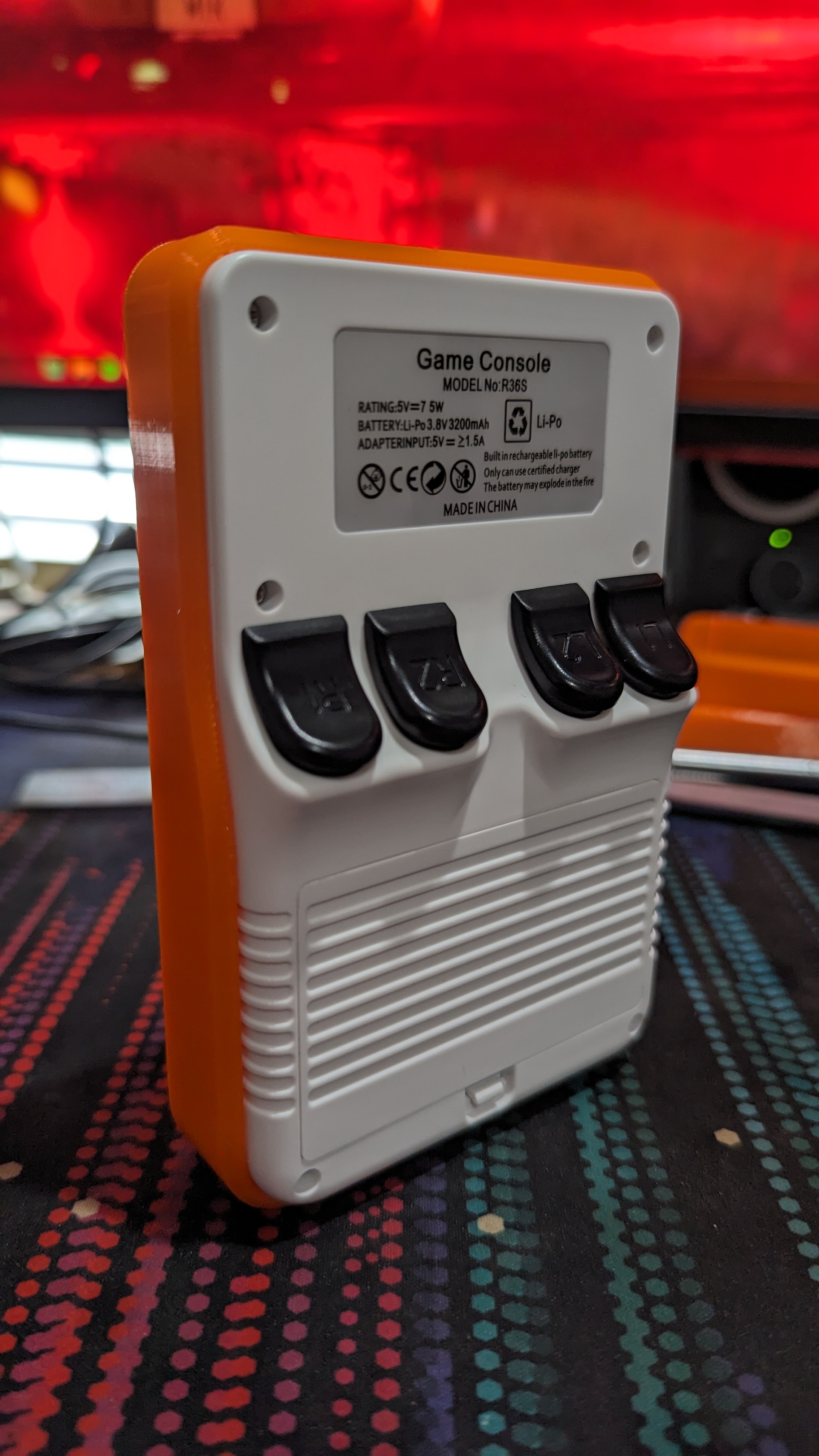 Free 3D file Datafrog R36S Retro Handheld TPU Case 👽・3D printer model ...