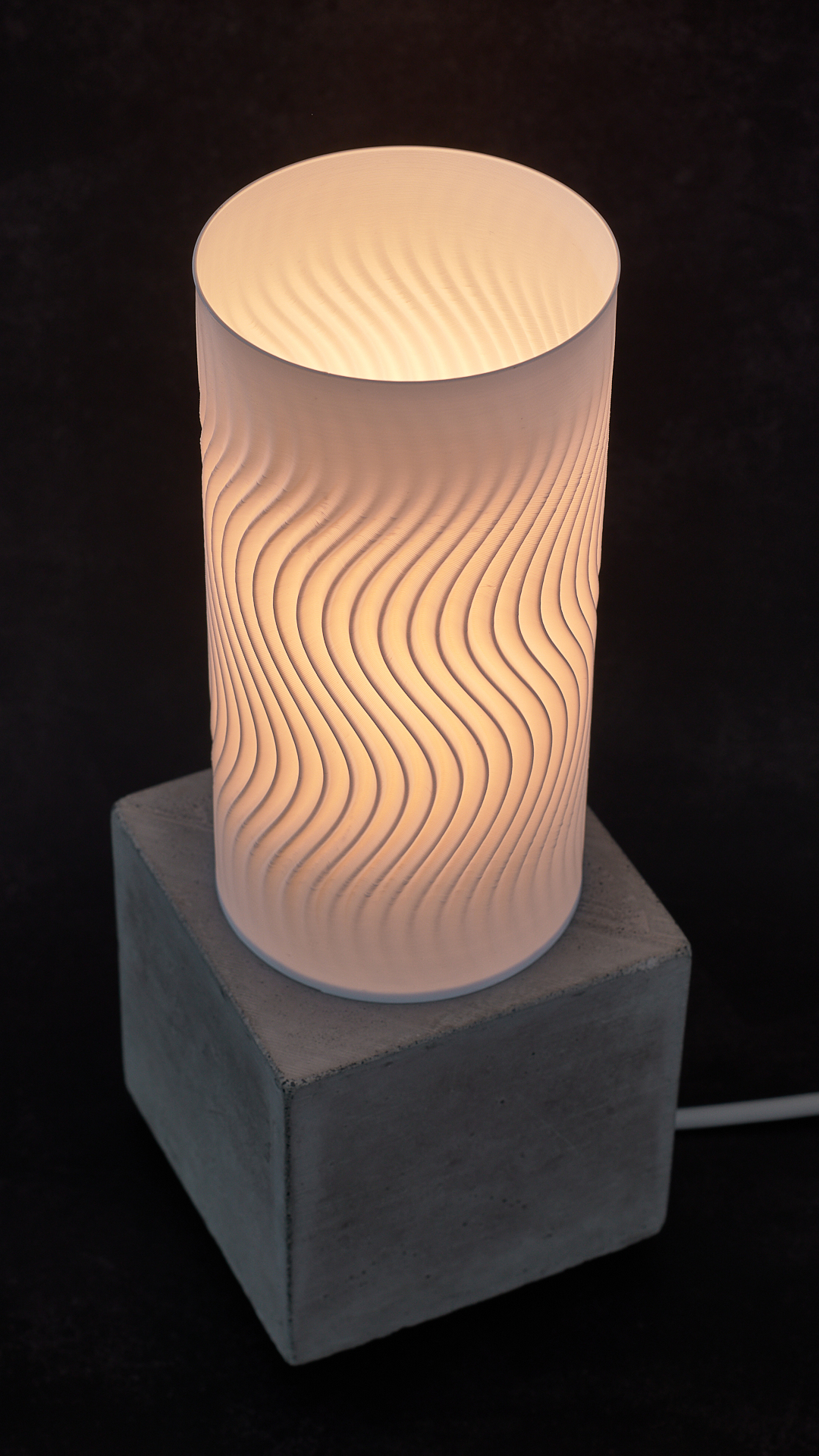 STL file Lamp shade (Model: Breeze) 🔦・3D printer design to download・Cults