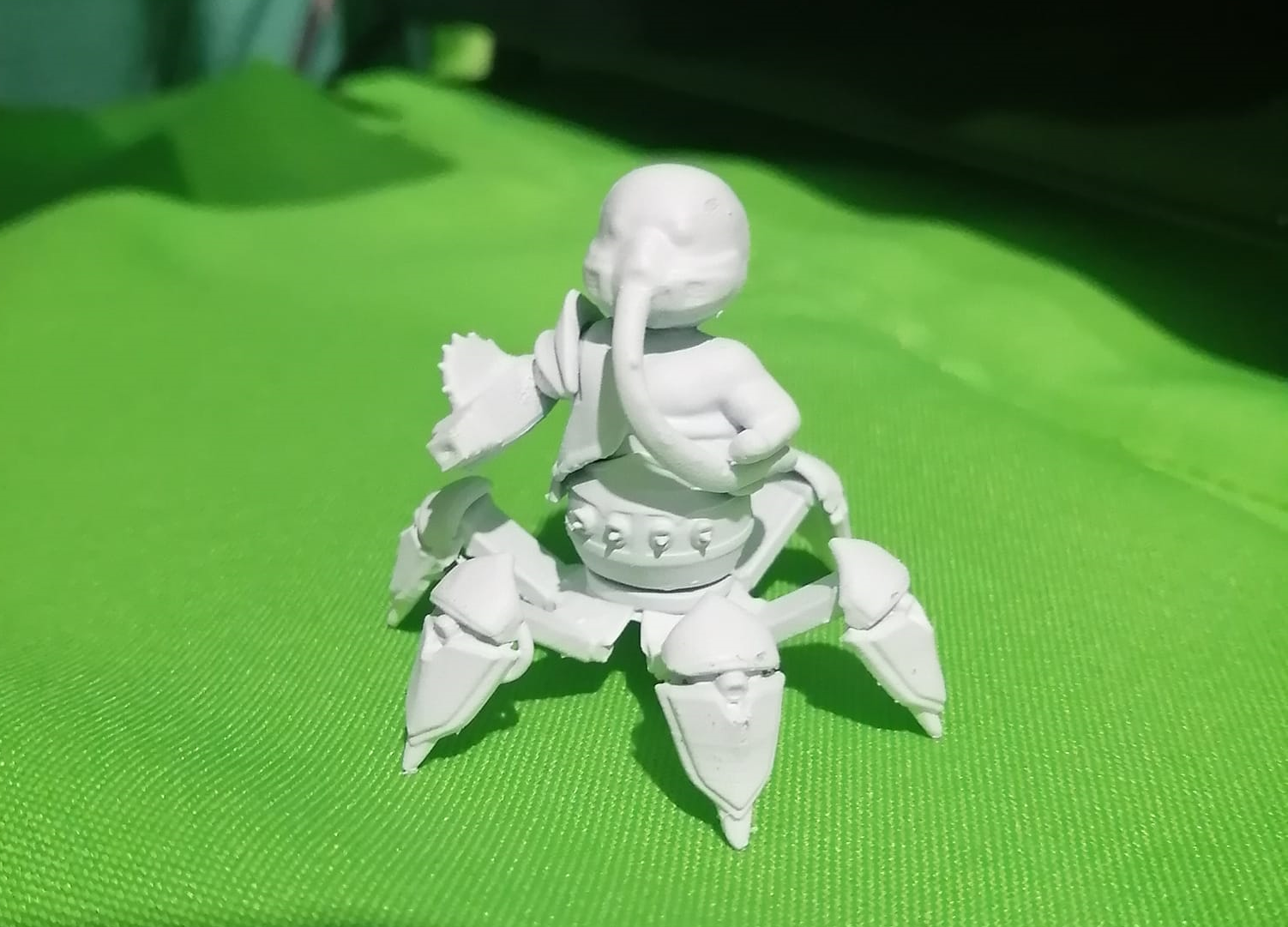 STL file Urgot Chibi - League of Legends・3D print object to download・Cults