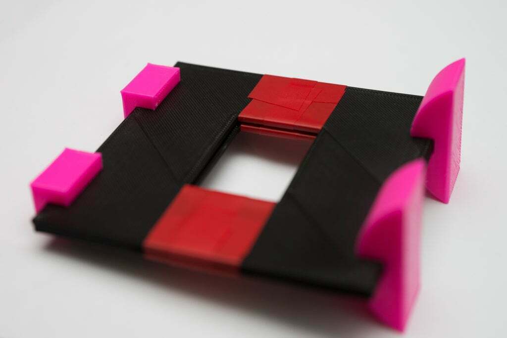 Free STL file 35mm Negative Holder for Camera Scanning・3D print design ...