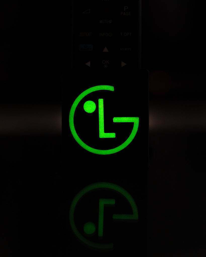 Free STL file TV REMOTE STAND・Object to download and to 3D print・Cults