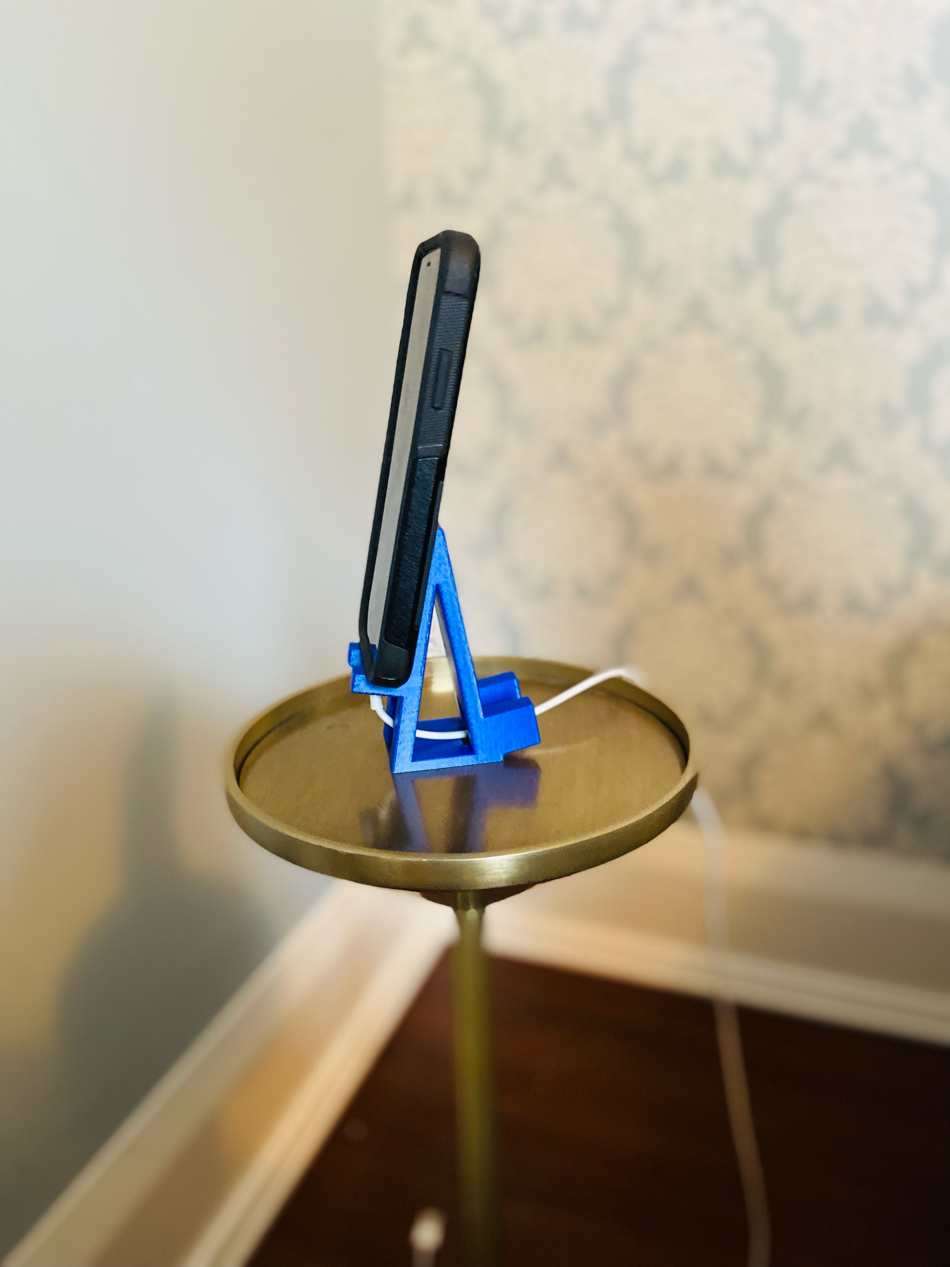 STL file Multi Purpose Stand 📞・3D printer model to download・Cults