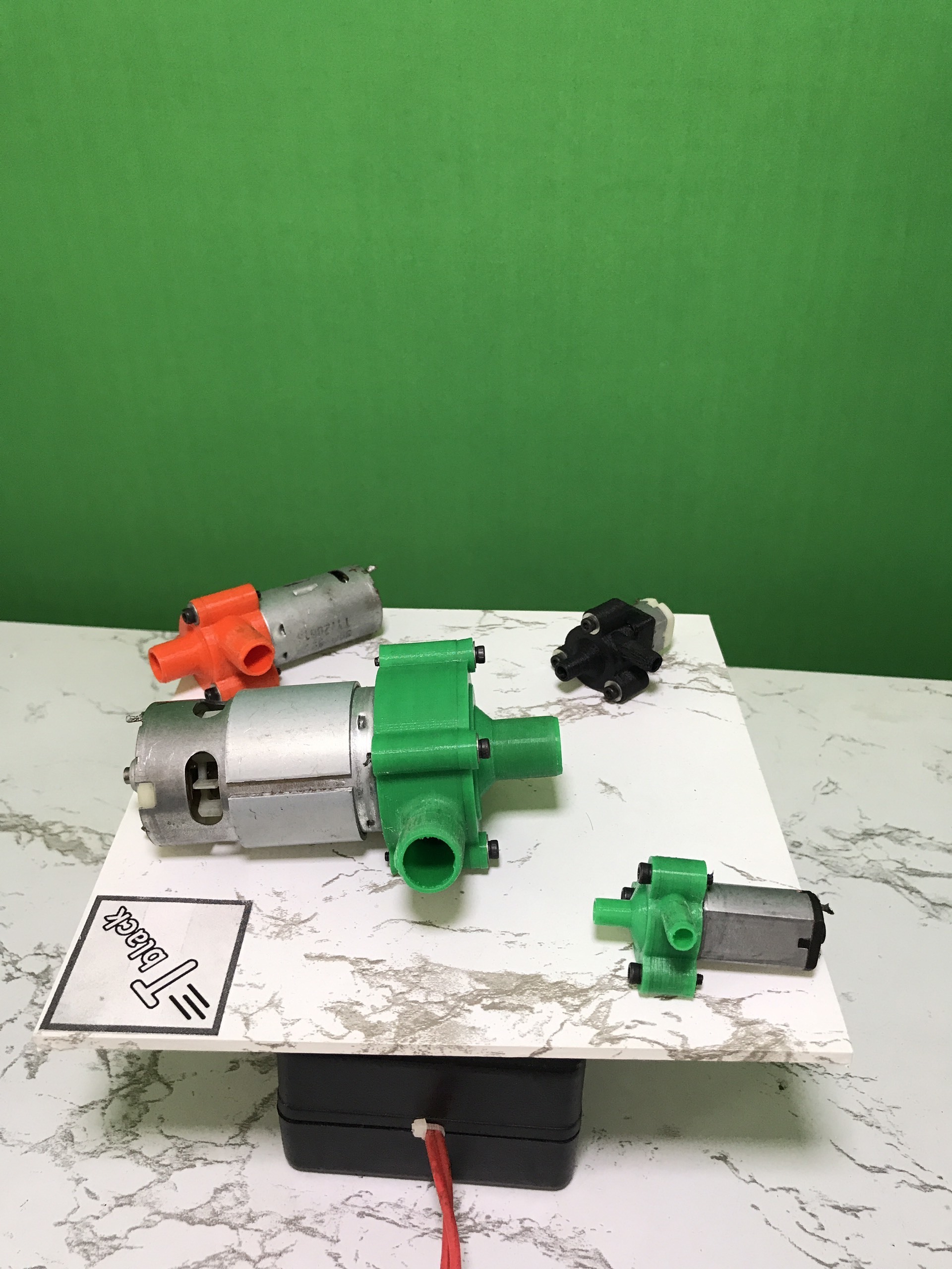 Free STL file Water Pumps 130 (motor3v)・3D printer model to download・Cults