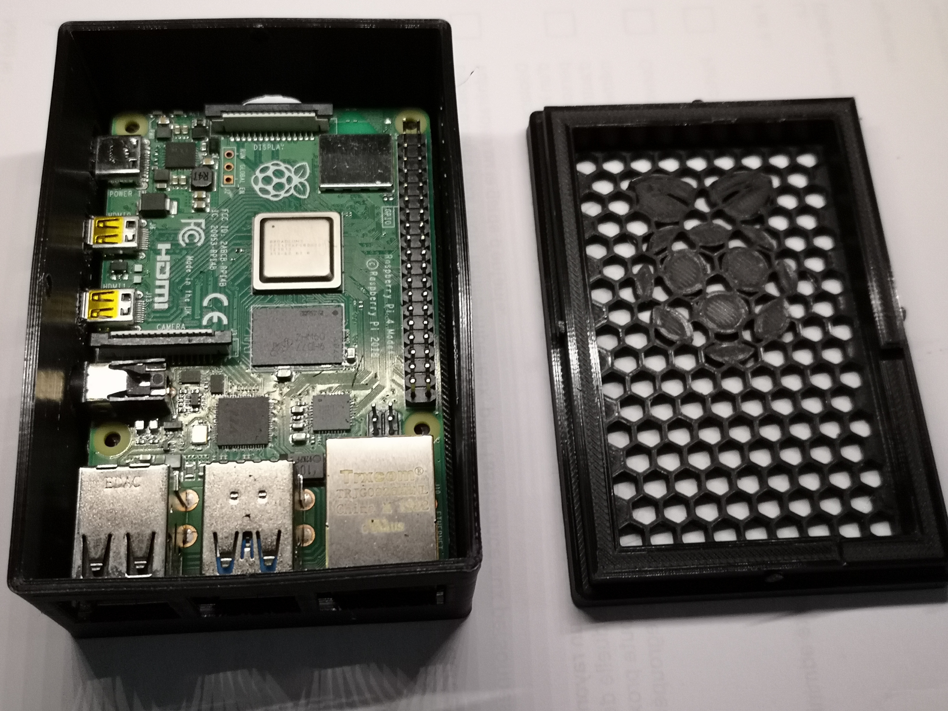 STL file Boitier Raspberry Pi 4 / Raspberry Pi 4 Case Box・Model to ...