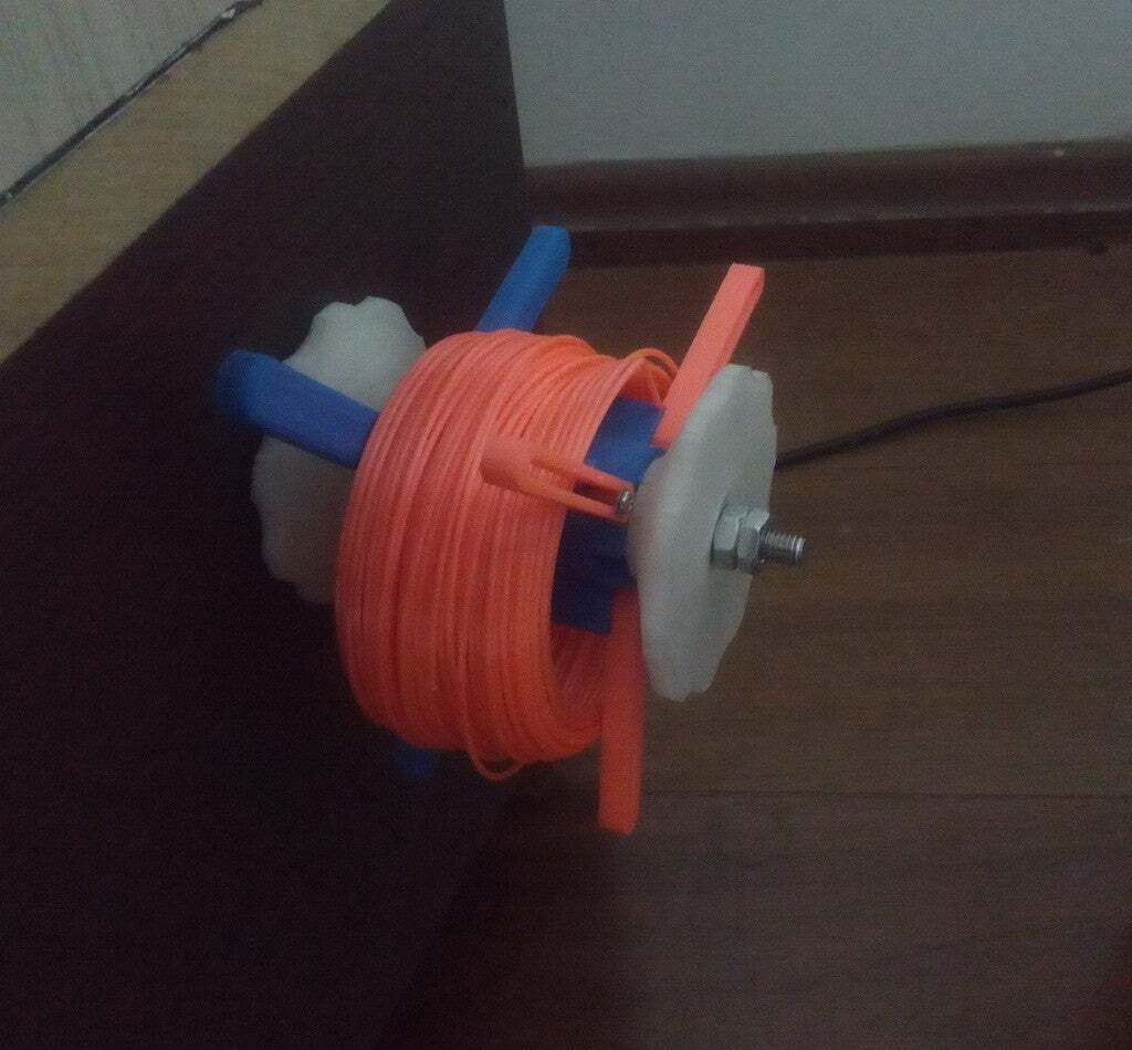 Free STL file Filament Holder・3D printable model to download・Cults