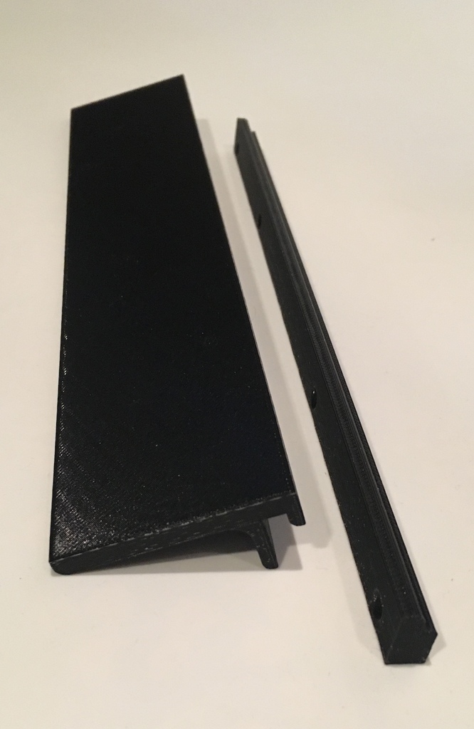 Free 3D file Display shelf for lightweight things (floating, French ...