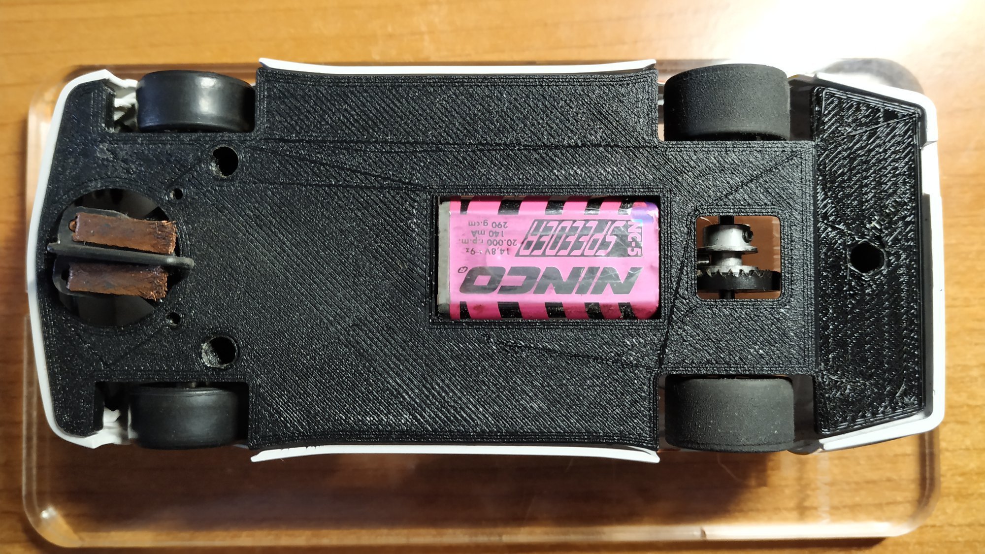 3D file Slot Chassis BMW M3 E30 Fly Slot Cars 🪰・3D print design to ...