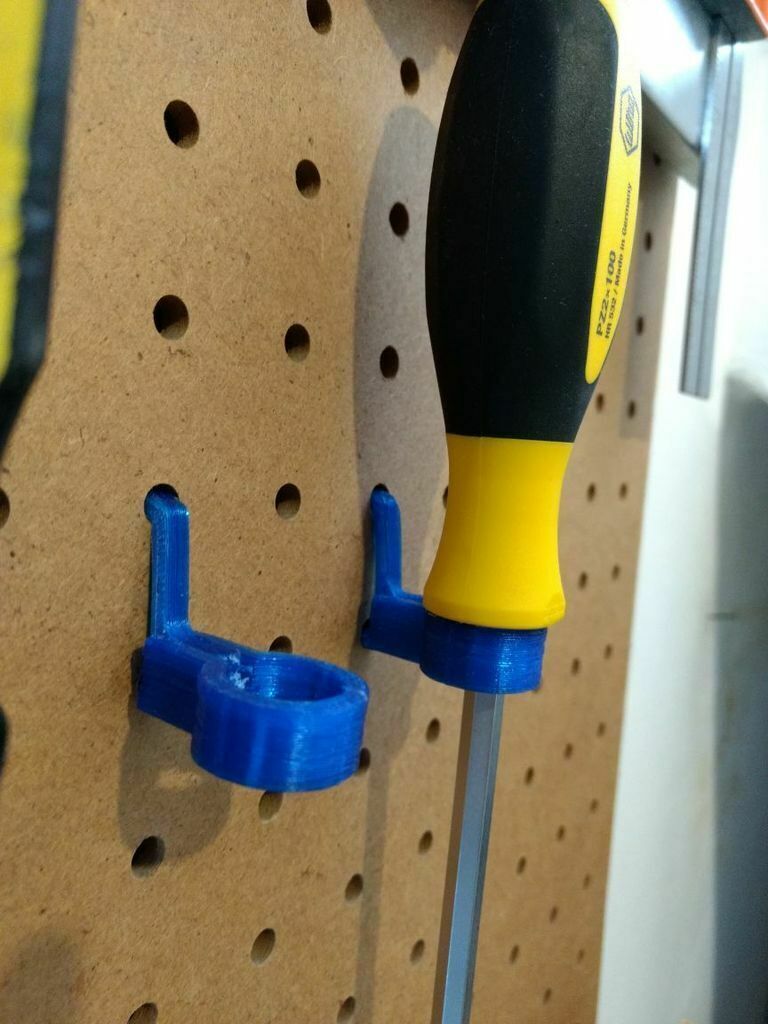 Бесплатный STL файл Pegboard screwdriver holder・Шаблон для загрузки и ...