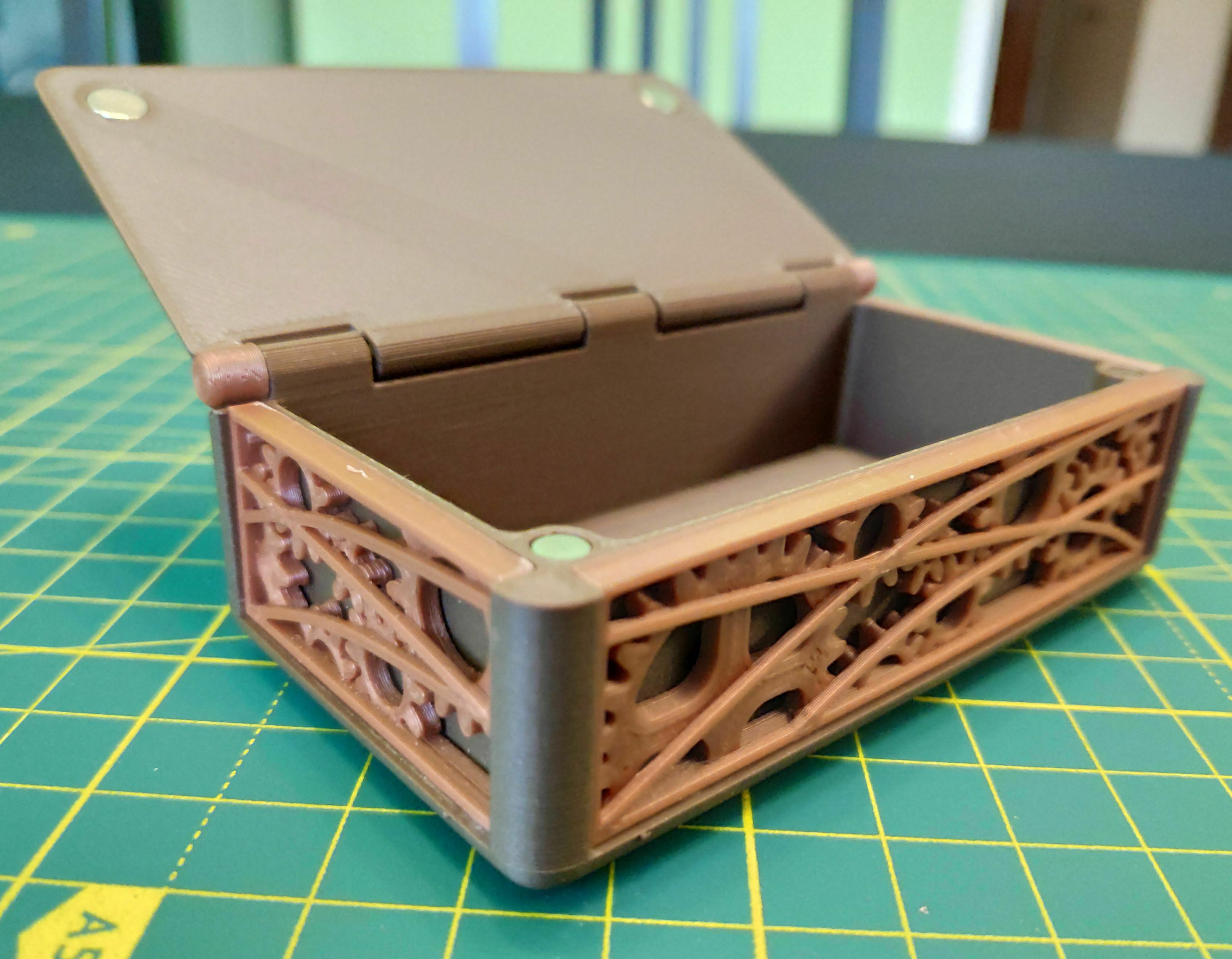 STL file Casket with steampunk inlay 📦・3D printer design to download・Cults