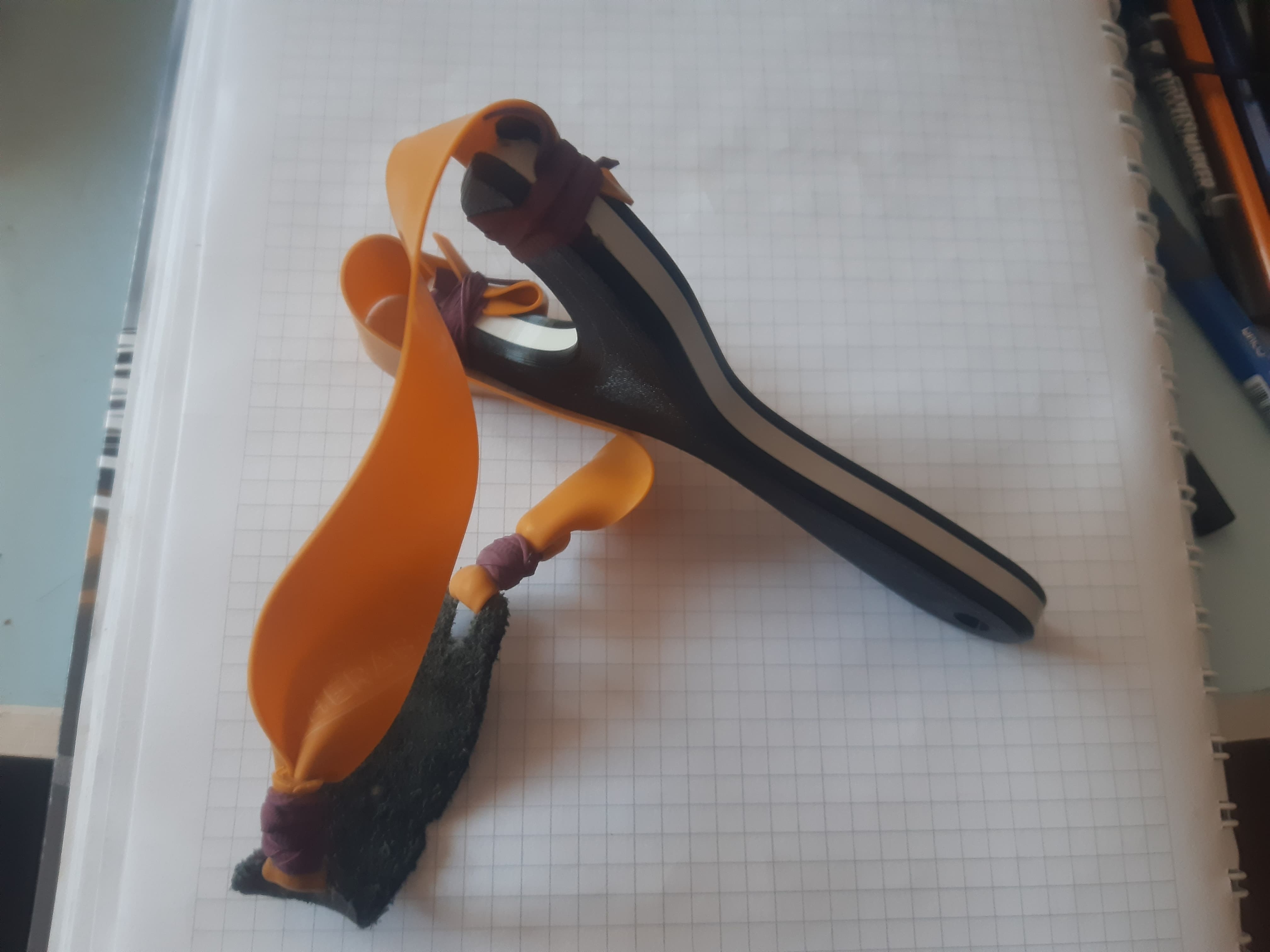 Free STL file Slingshot - Hornet style・Design to download and 3D print ...