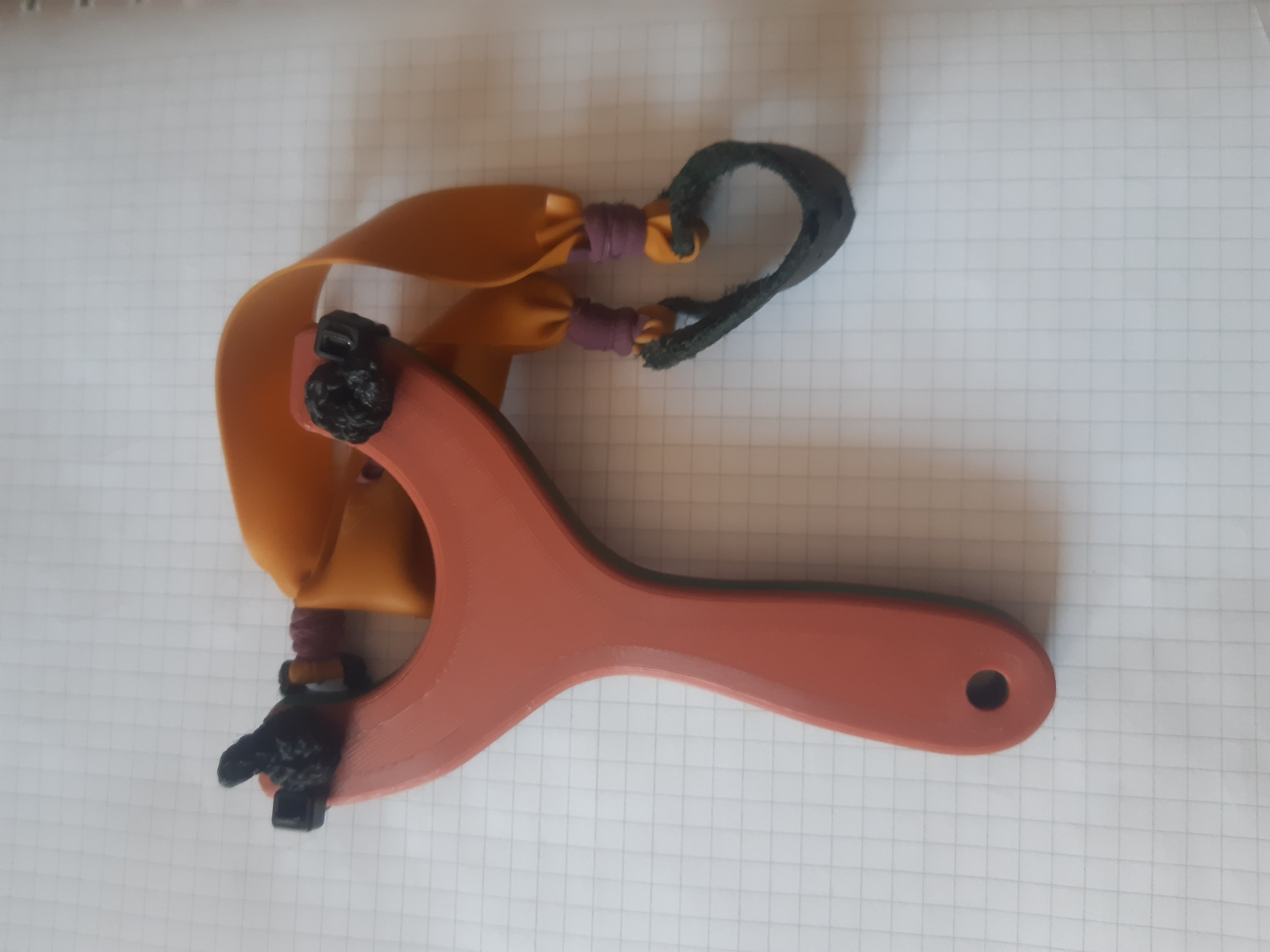 Free STL file Slingshot - Hornet style・Design to download and 3D print ...