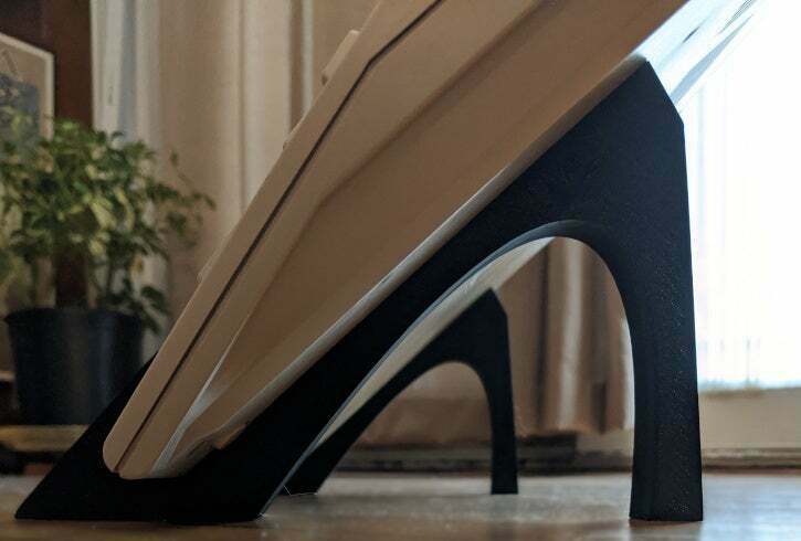 Free STL file Commodore 128 Display Stand 🎮・3D print design to download ...