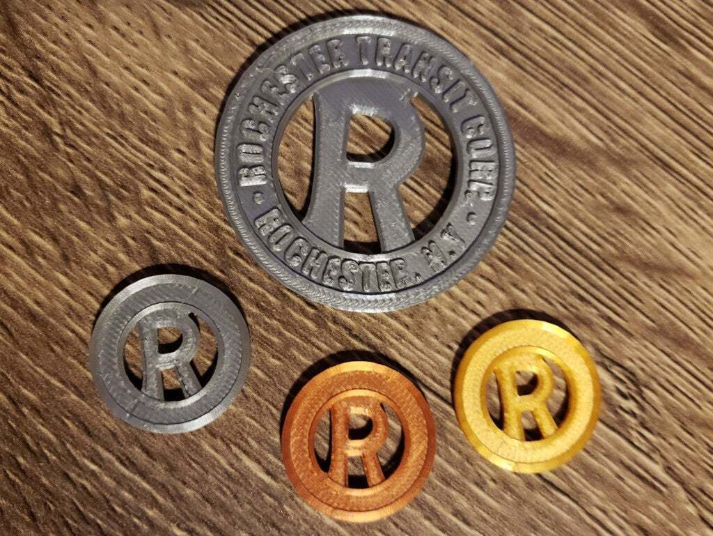 Бесплатный STL файл R Token (inspired by Rochester Transit Corp. token ...