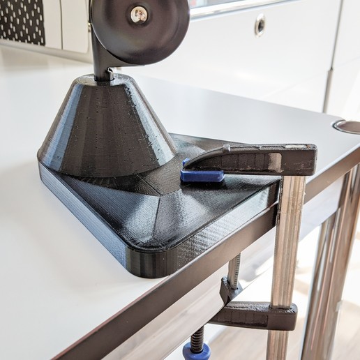 Download free STL file Studio Arm Desk Clamp Plate • Template to 3D ...