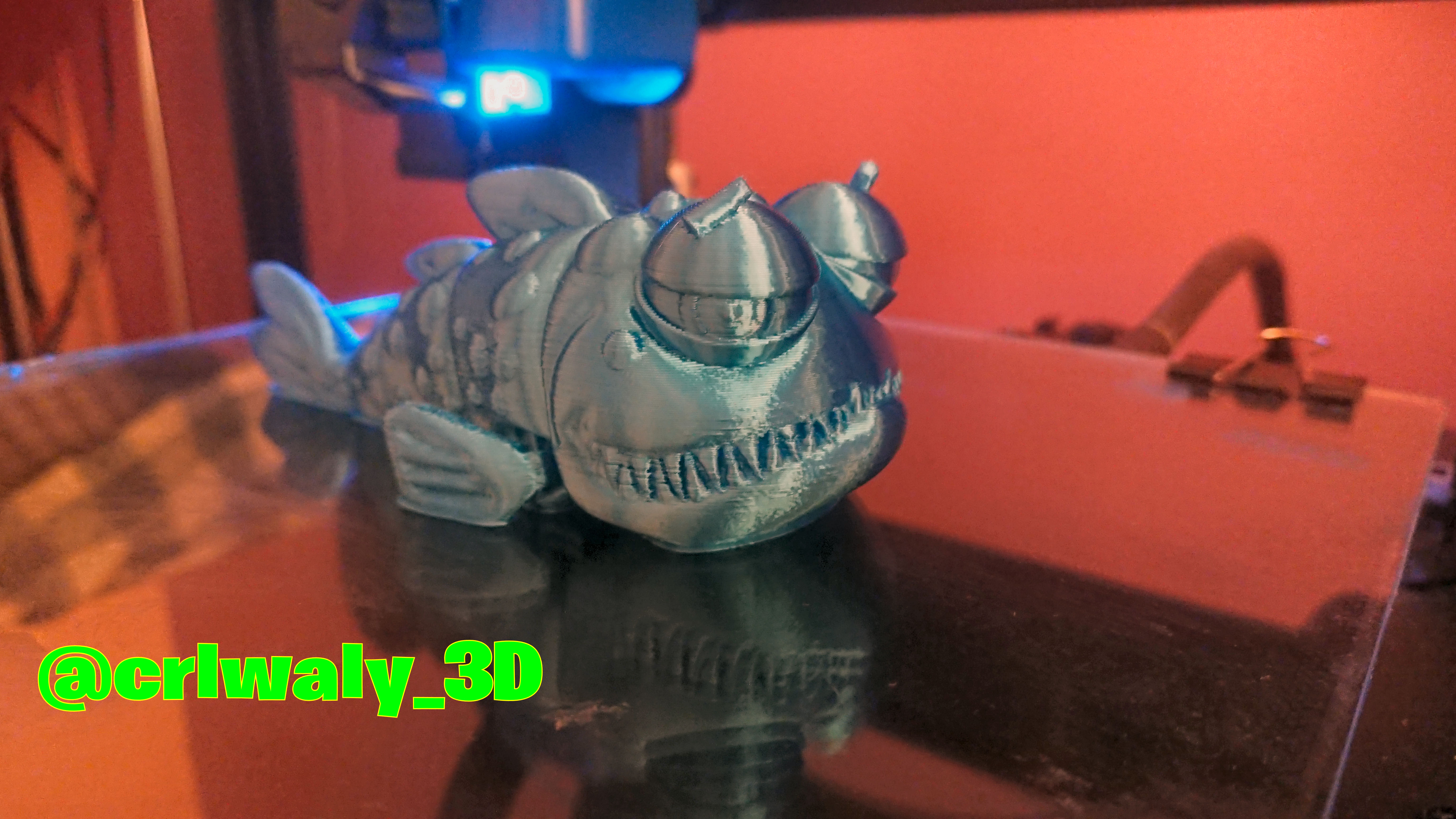 STL file Articulated Little Fish - FLEXI PRINT-IN-PLACE 🐠・3D printable ...