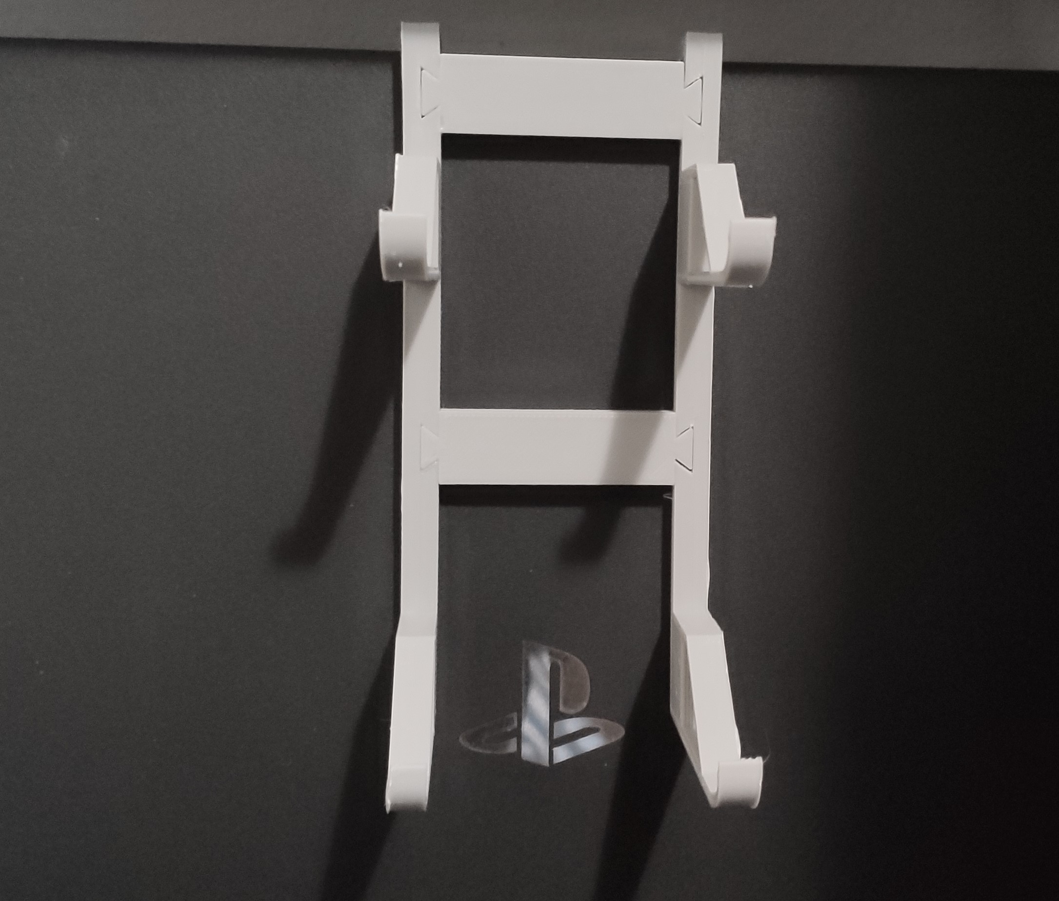 STL file Ps4 Control Support - Vertical・3D printer design to download・Cults